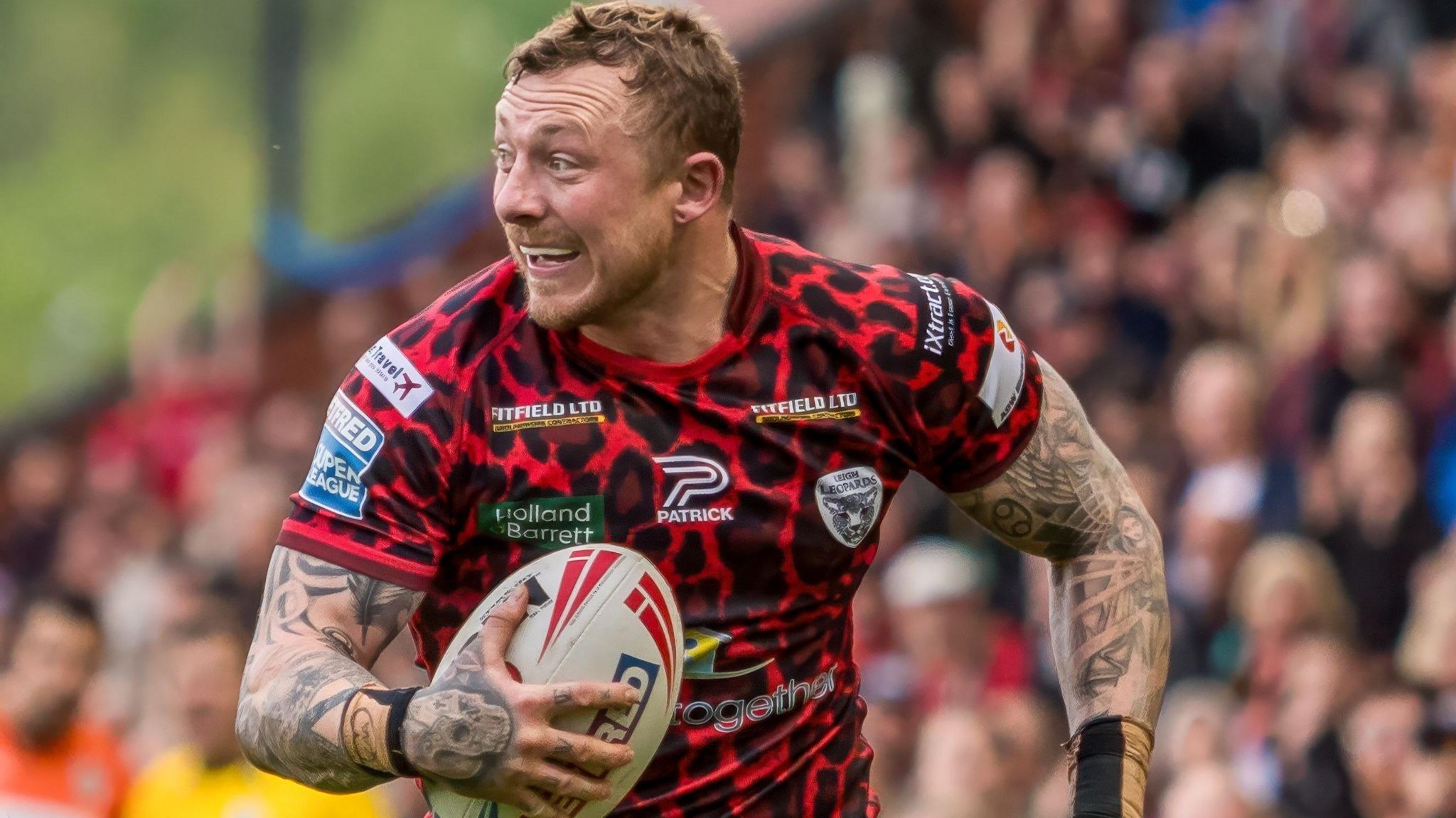 Super League: Leigh Leopards 40-12 Salford Red Devils - BBC Sport