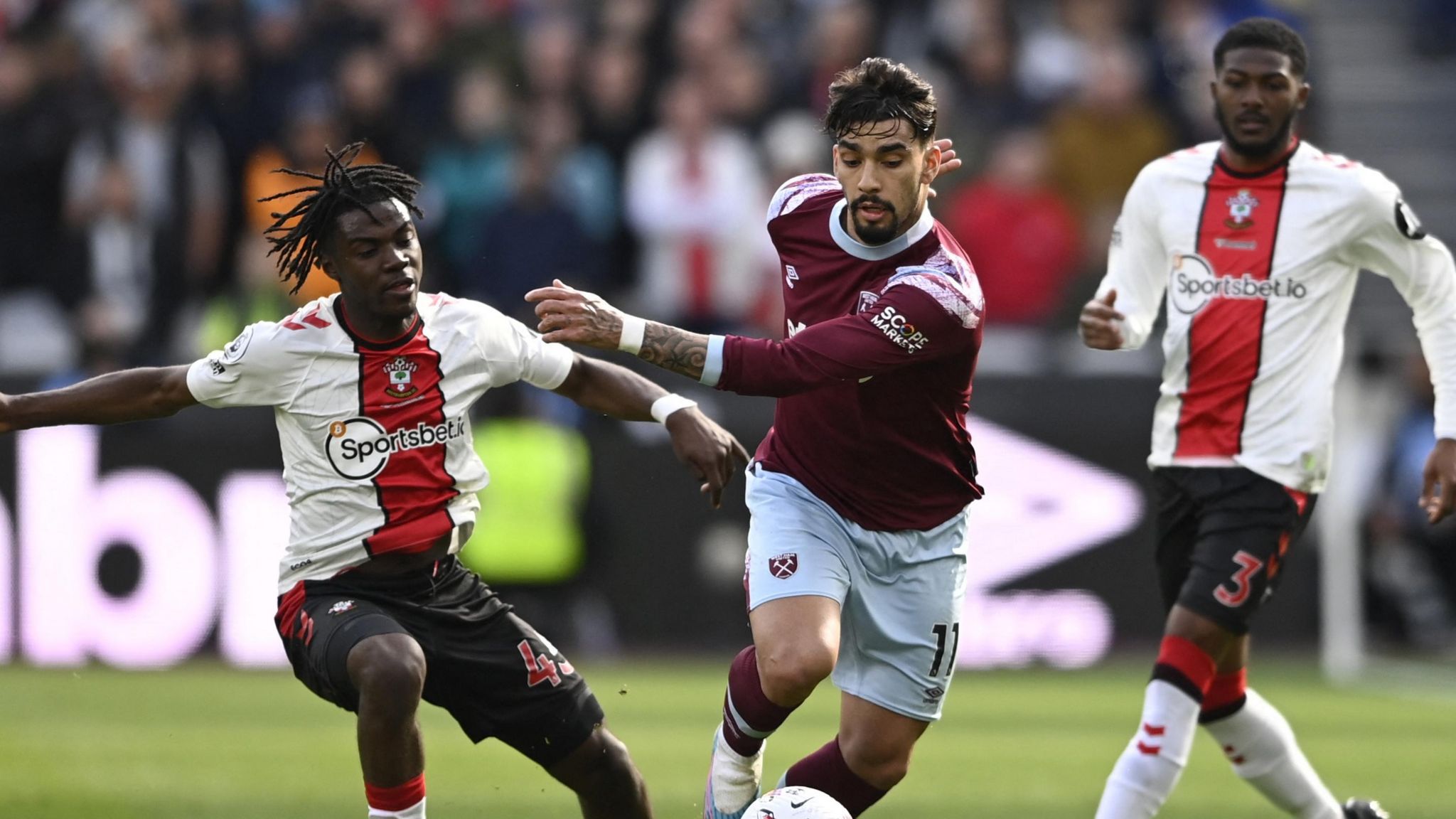 Lucas Paqueta: Man City interested in West Ham midfielder - BBC Sport