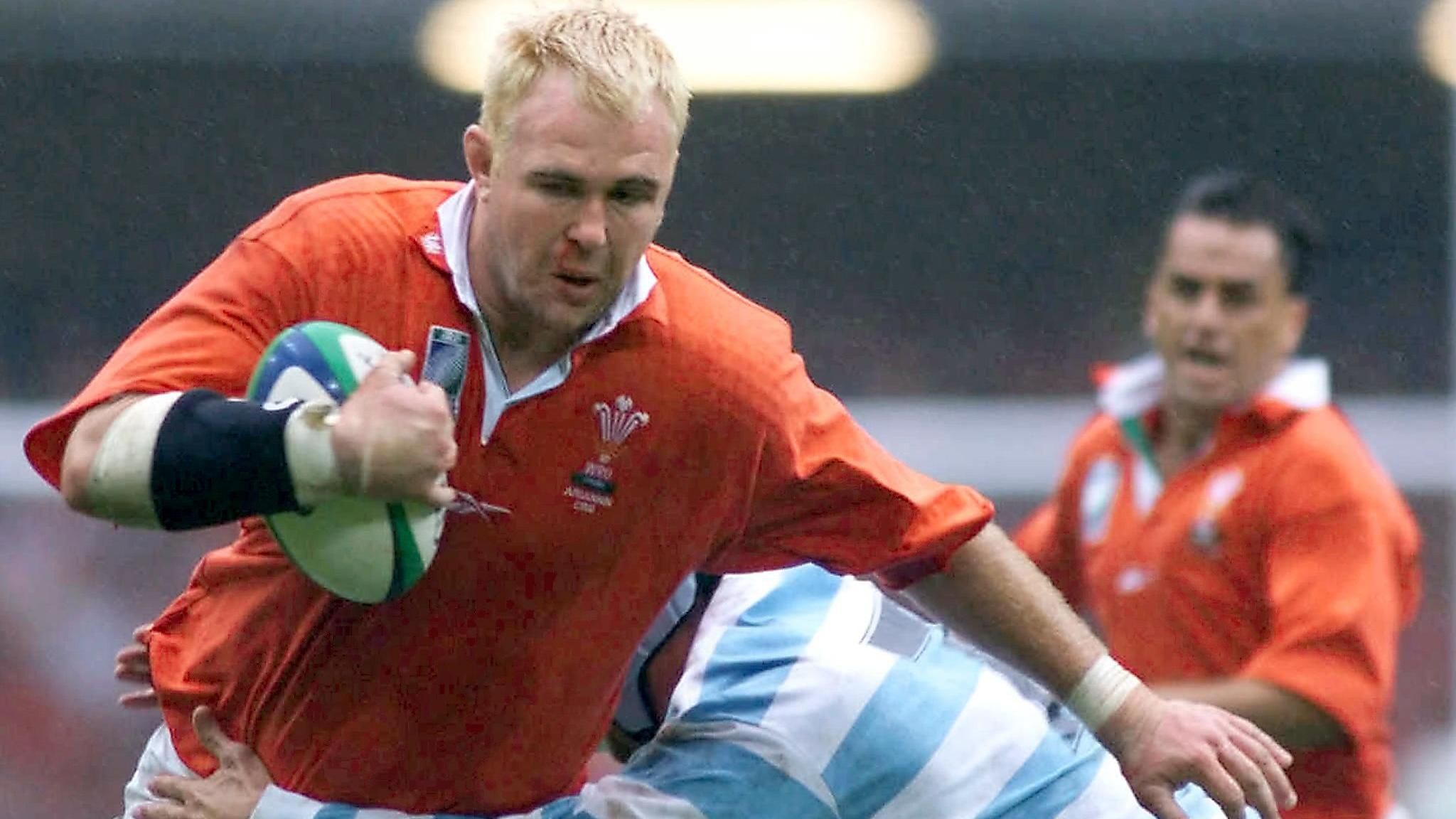 Pum munud gyda... Scott Quinnell - BBC Cymru Fyw