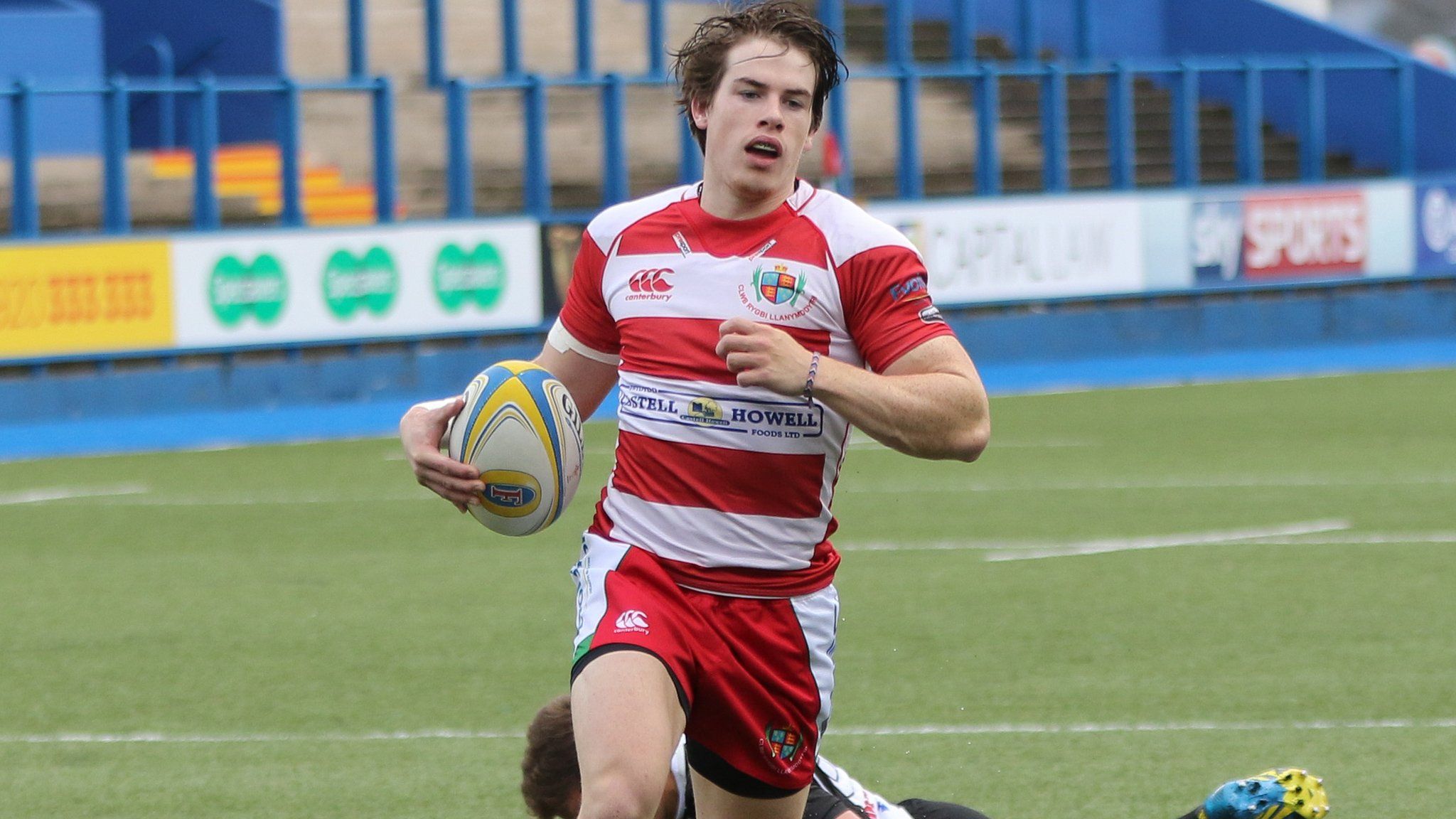 Dragons: Stuart Davies leaves as chief executive as Buttress takes ...