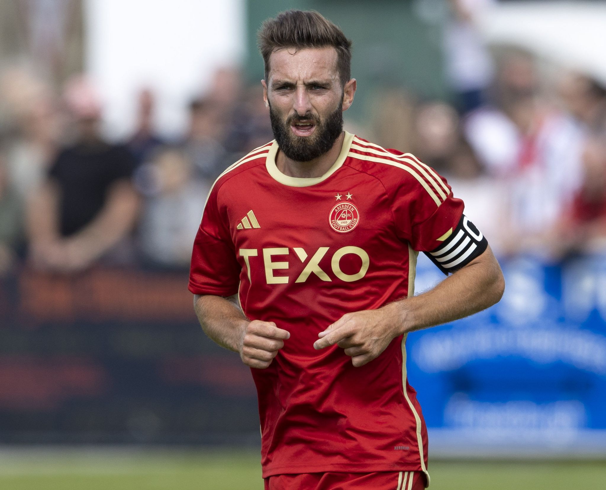 Aberdeen hit three first-half goals to beat Charlton - BBC Sport