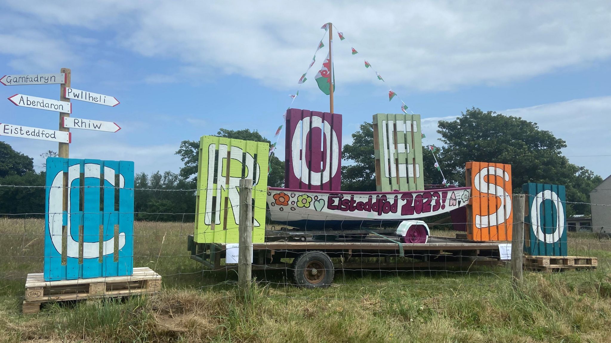 Lluniau: Harddu Pen Llŷn ar gyfer yr Eisteddfod Genedlaethol - BBC ...