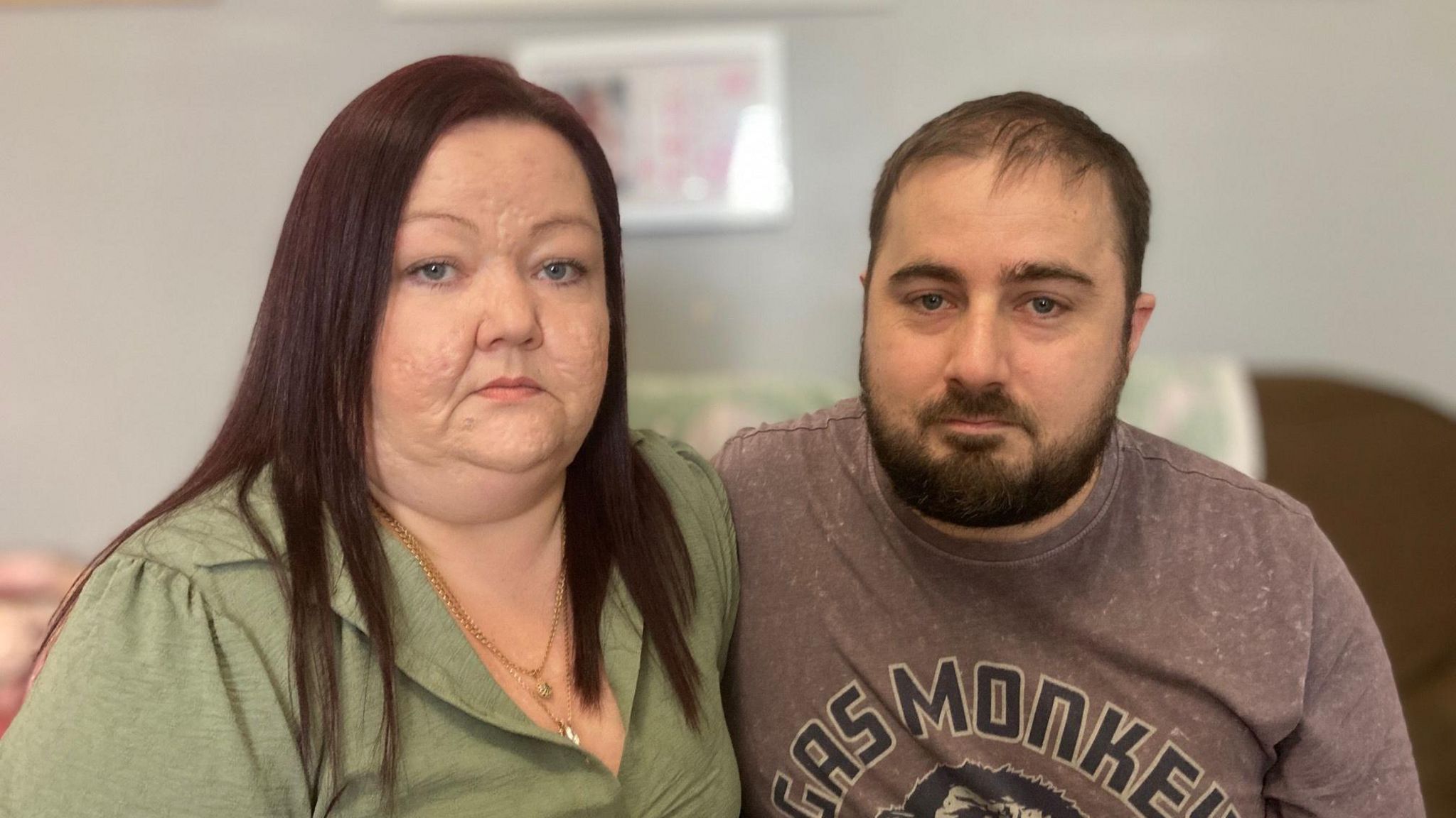 Lucy Letby: Teulu o'r Hôb yn ofni bod y nyrs wedi anafu eu merch - BBC ...