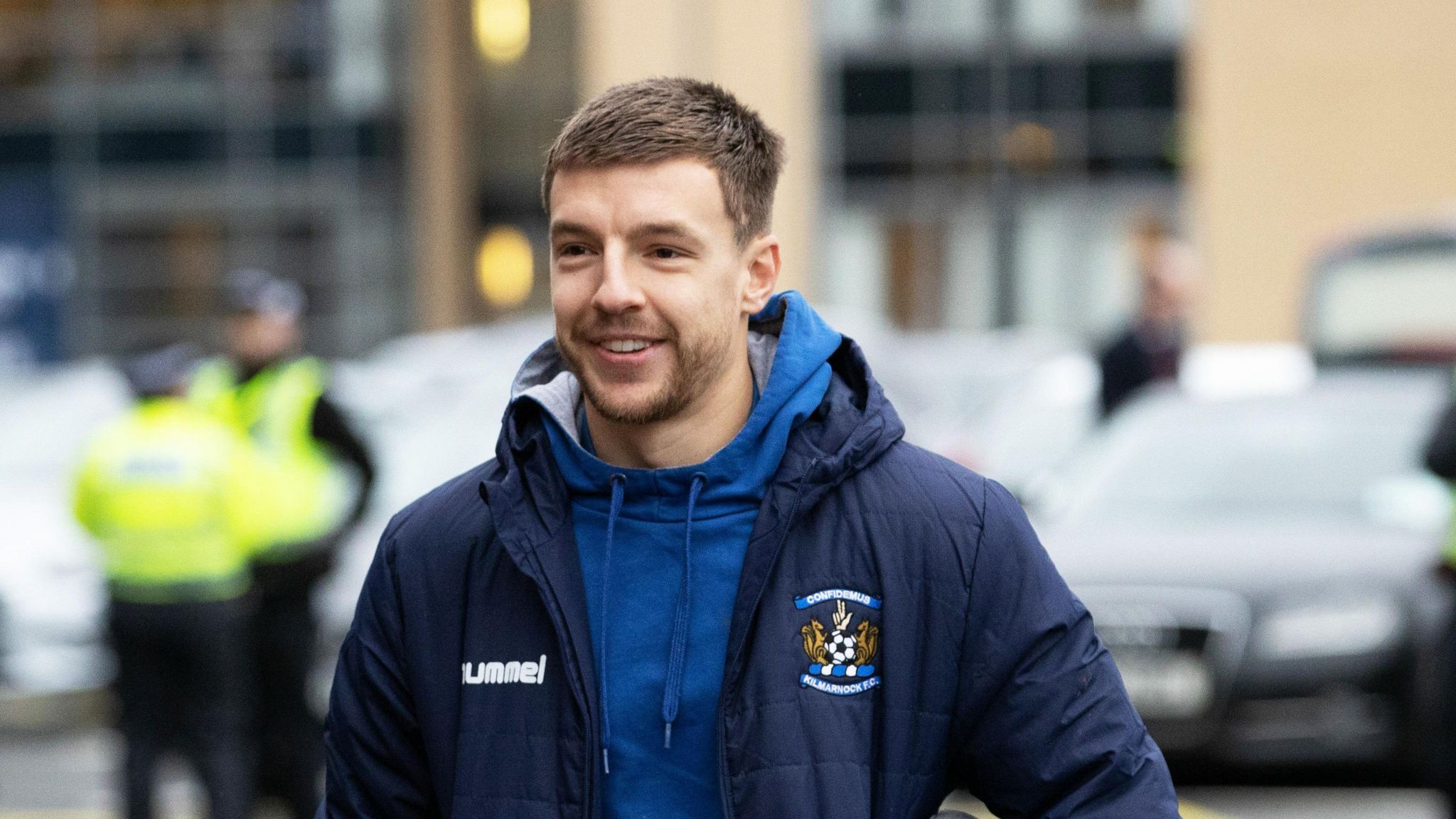 Brad Lyons 'delighted' to sign contract extension at Kilmarnock - BBC Sport