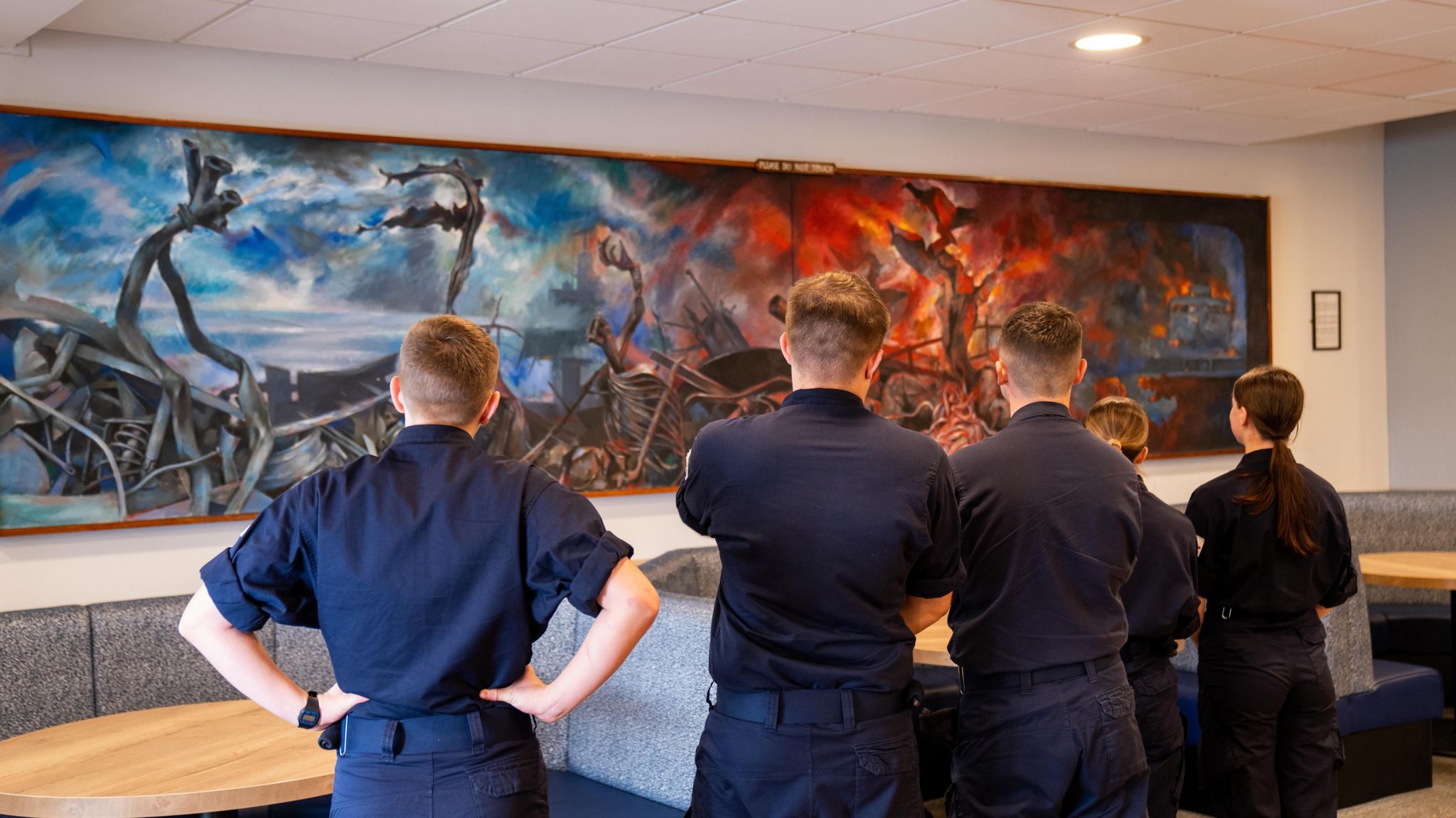 Search for mystery artist behind Falklands mural at HMS Raleigh - BBC News