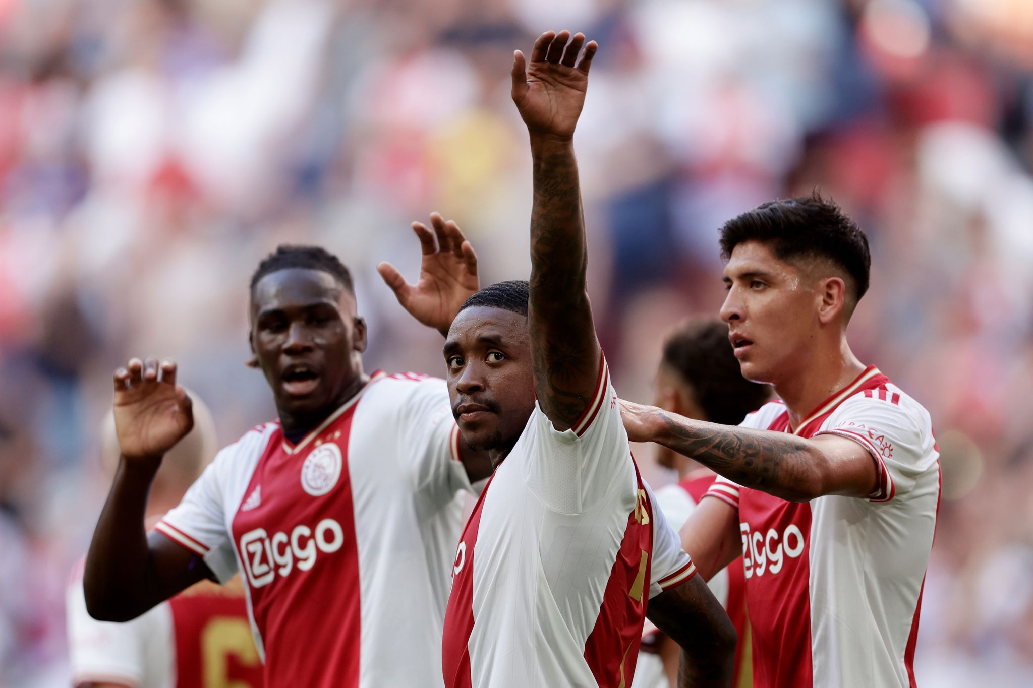 Bassey assist helps Ajax maintain 100% record - BBC Sport