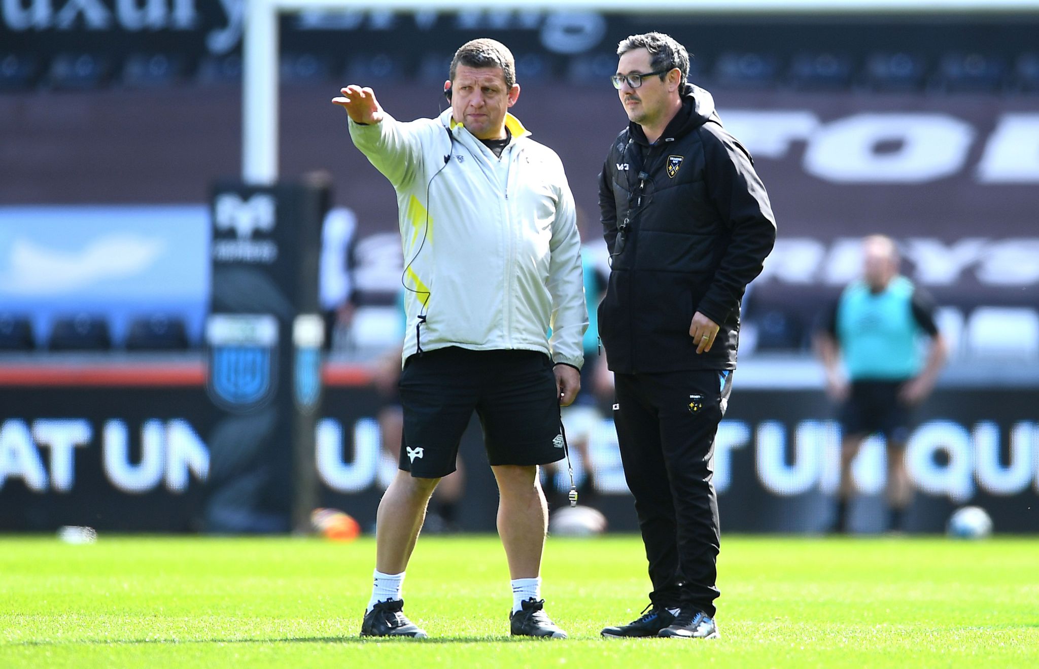 Dragons aim to spoil Ospreys' URC play-off bid - BBC Sport