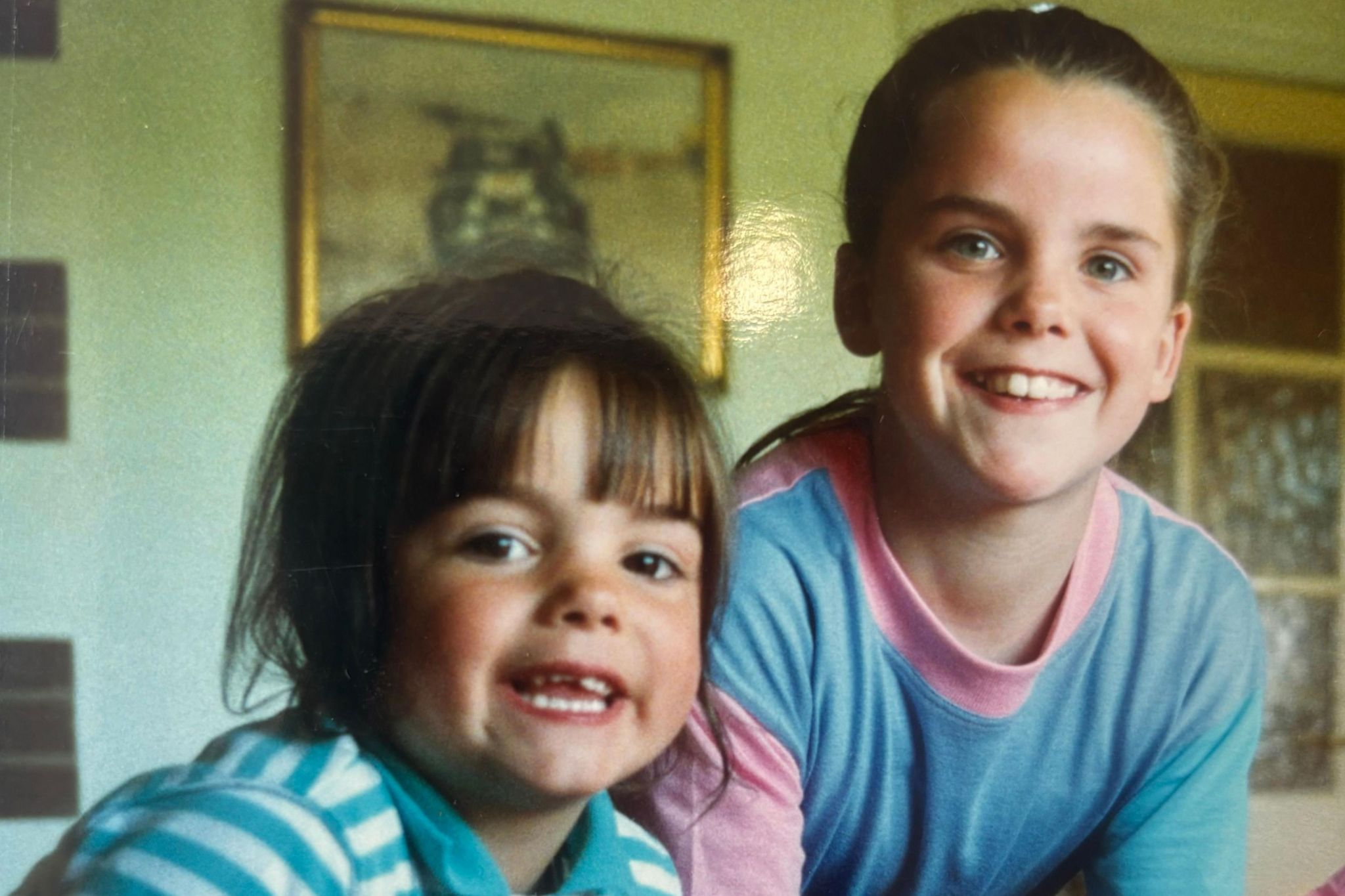 Sian a Gwennan Harries: ‘Cefnogwyr mwyaf ein gilydd’ - BBC Cymru Fyw