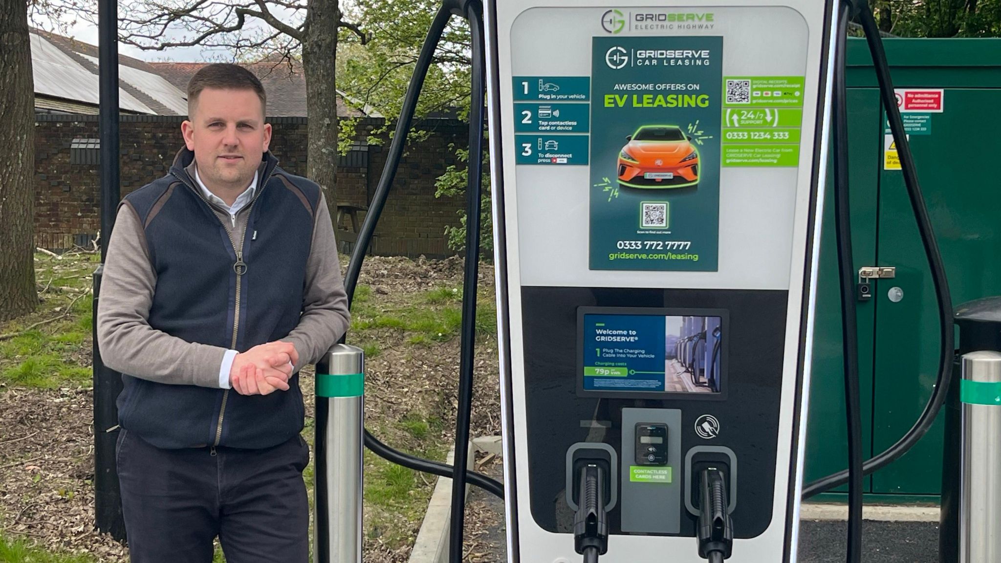 Oxted: M25 could host futuristic service station - BBC News