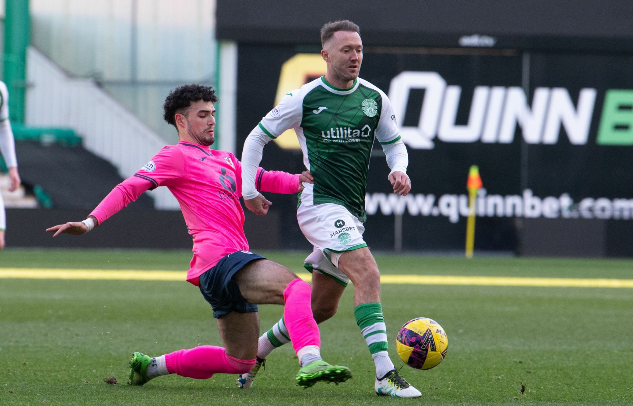 McGeady makes comeback in friendly win - BBC Sport