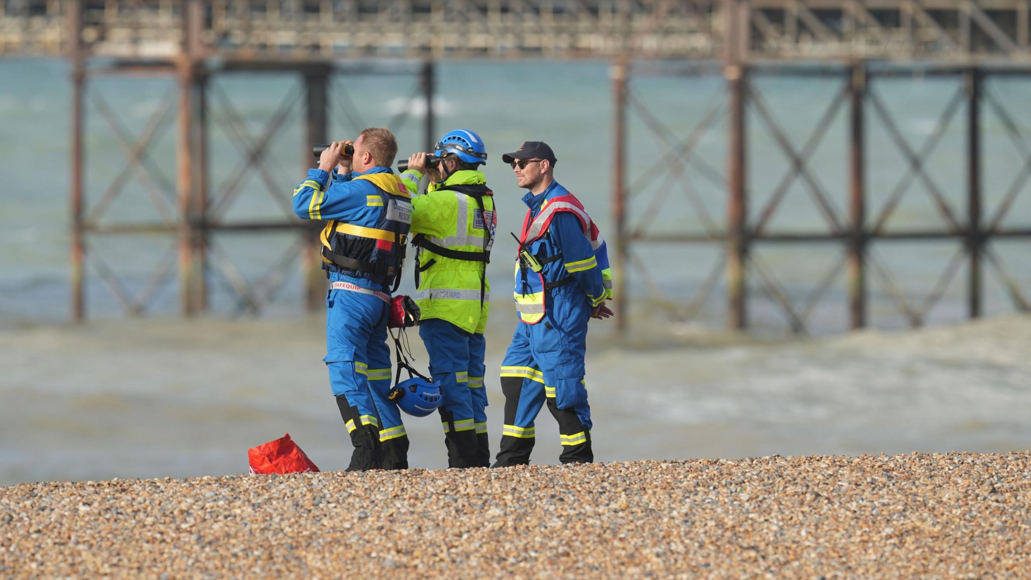 Brighton: Body found in search for person missing at sea - BBC News