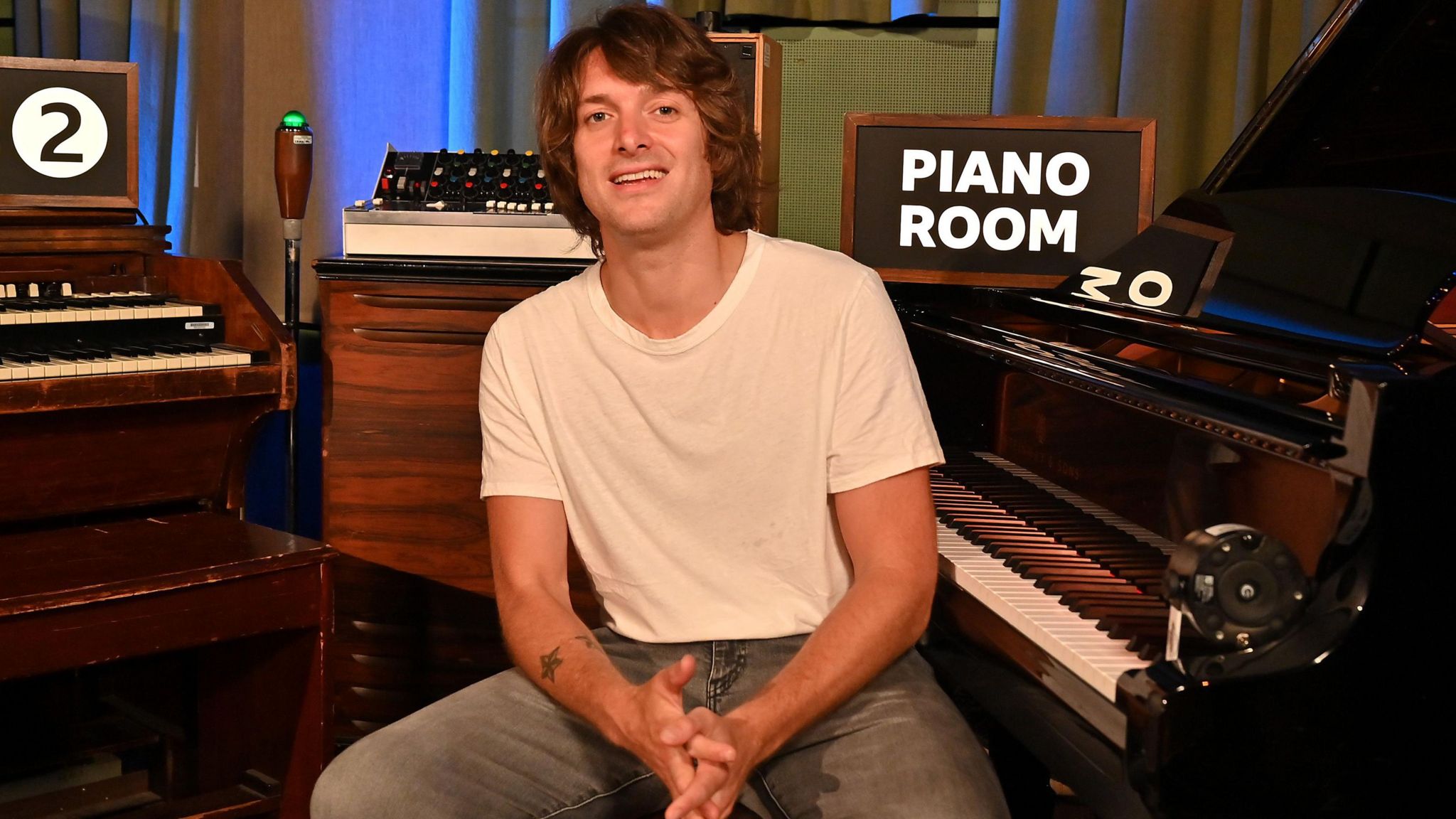 Young Fathers win Scottish band of the year for the - BBC News