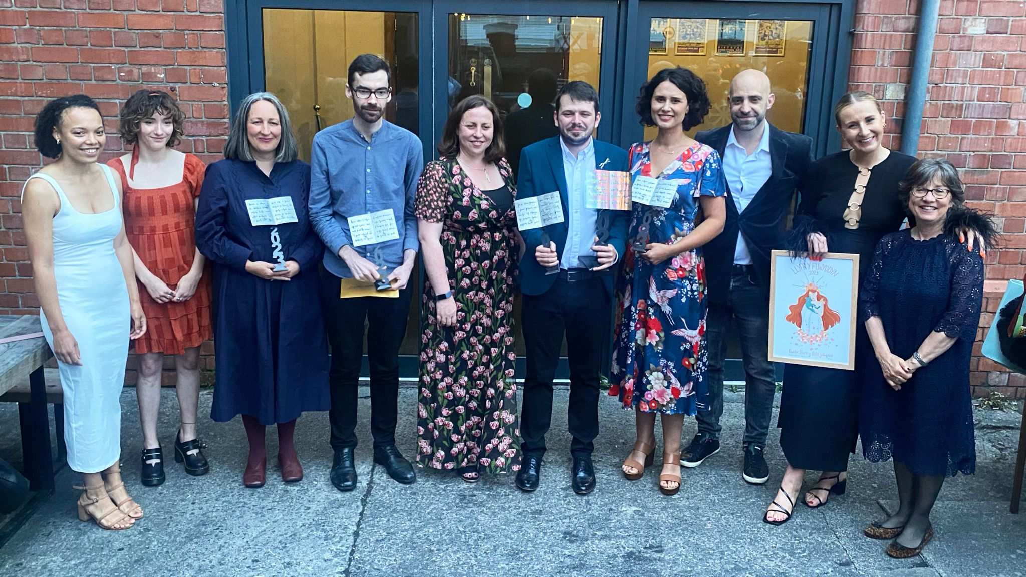 Noson Wobrwyo Llyfr y Flwyddyn 2023 - BBC Cymru Fyw