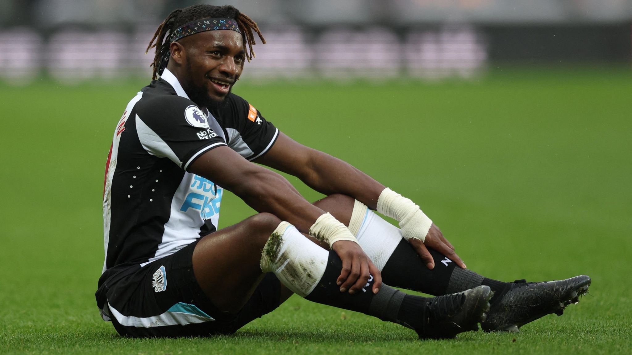 Newcastle talking point: What to do with Saint-Maximin? - BBC Sport