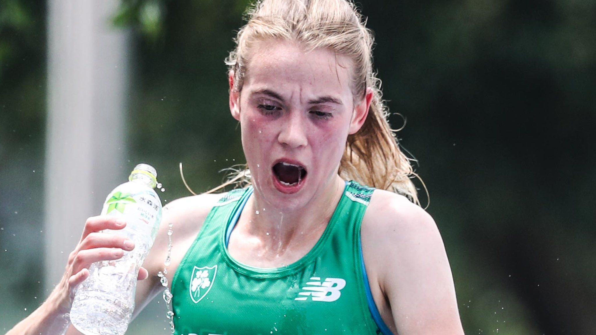 Emma Mitchell sets new NI 10k record in Leeds road race - BBC Sport