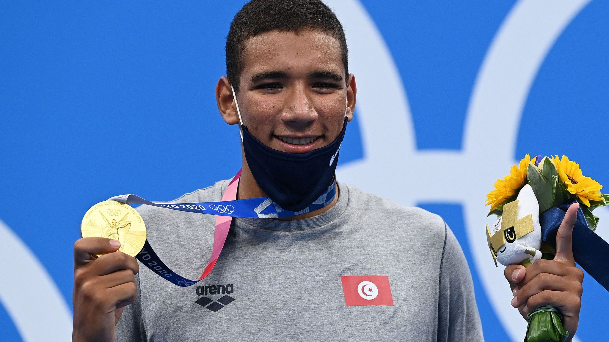 Tokyo Olympics: Tunisian Hafnaoui wins 400m swim gold - BBC Sport
