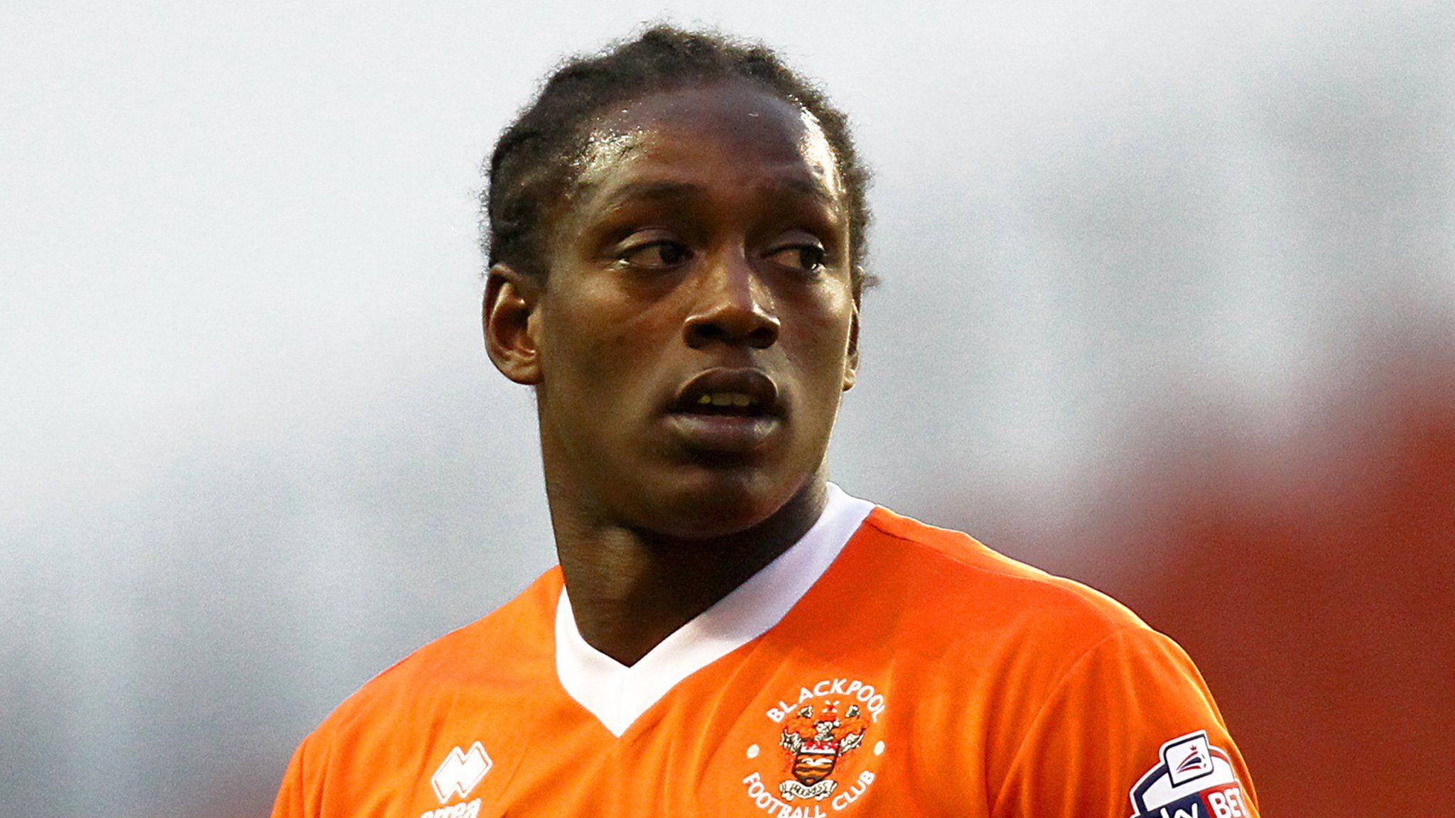 Nile Ranger: Southend United sign striker on one-year deal - BBC Sport