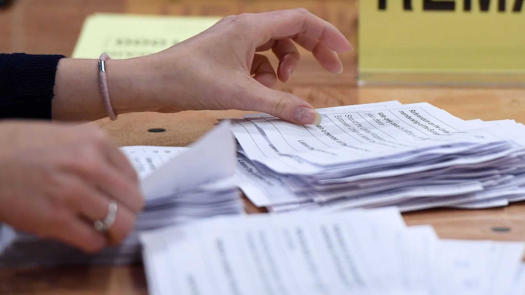 Reality Check: Should we give up on election polling? - BBC News