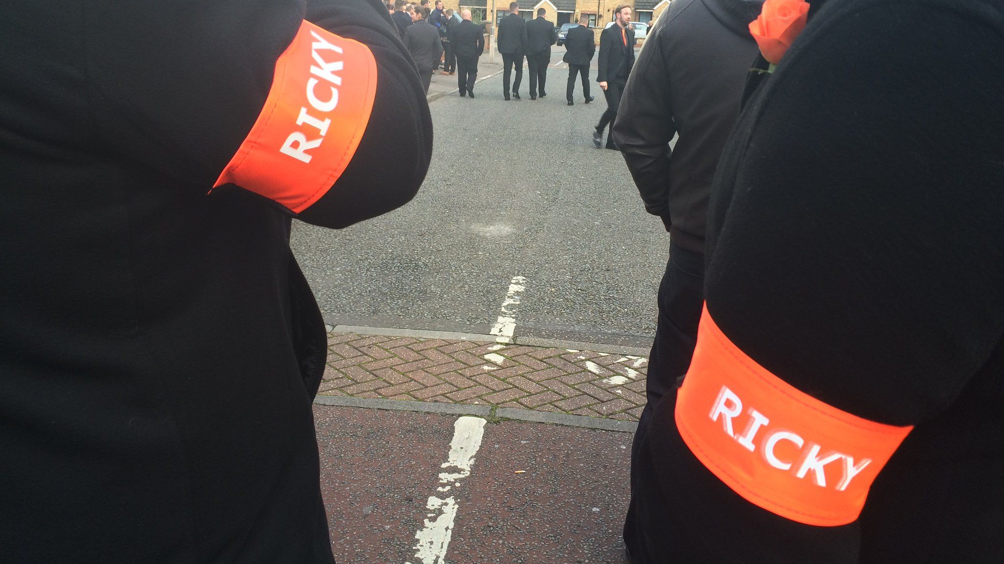 Celebrity minder Ricky Hayden death: Man denies murder - BBC News