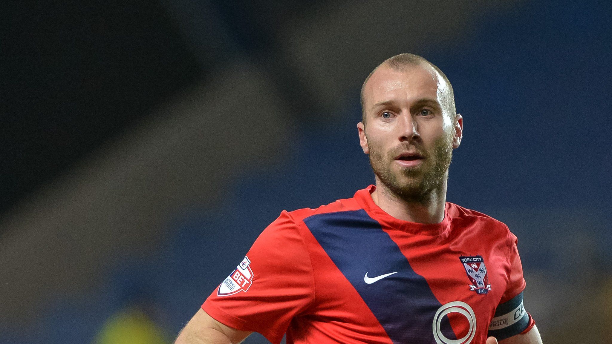 Gary Liddle: Carlisle bring in Chesterfield midfielder - BBC Sport