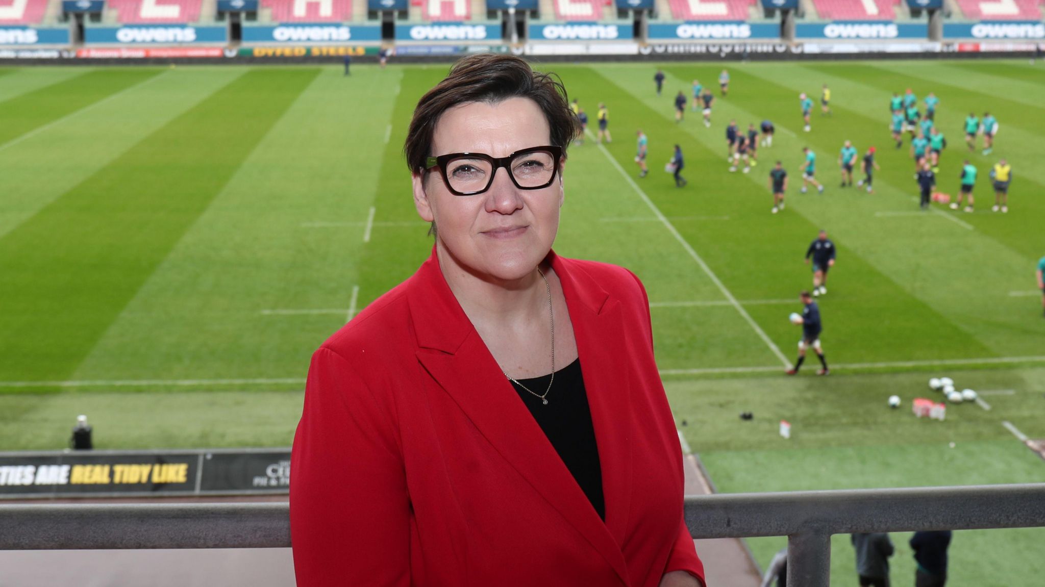 Tonia Antoniazzi: MP and ex-Wales cap joins Scarlets board - BBC Sport