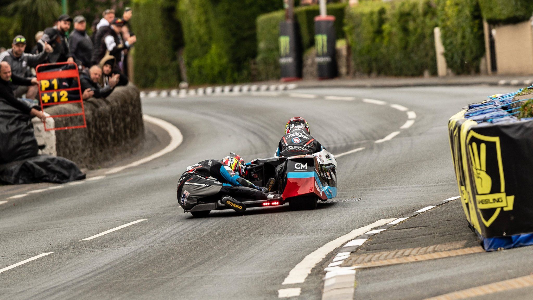 Isle of Man TT: French passenger joins Birchall sidecar team - BBC Sport
