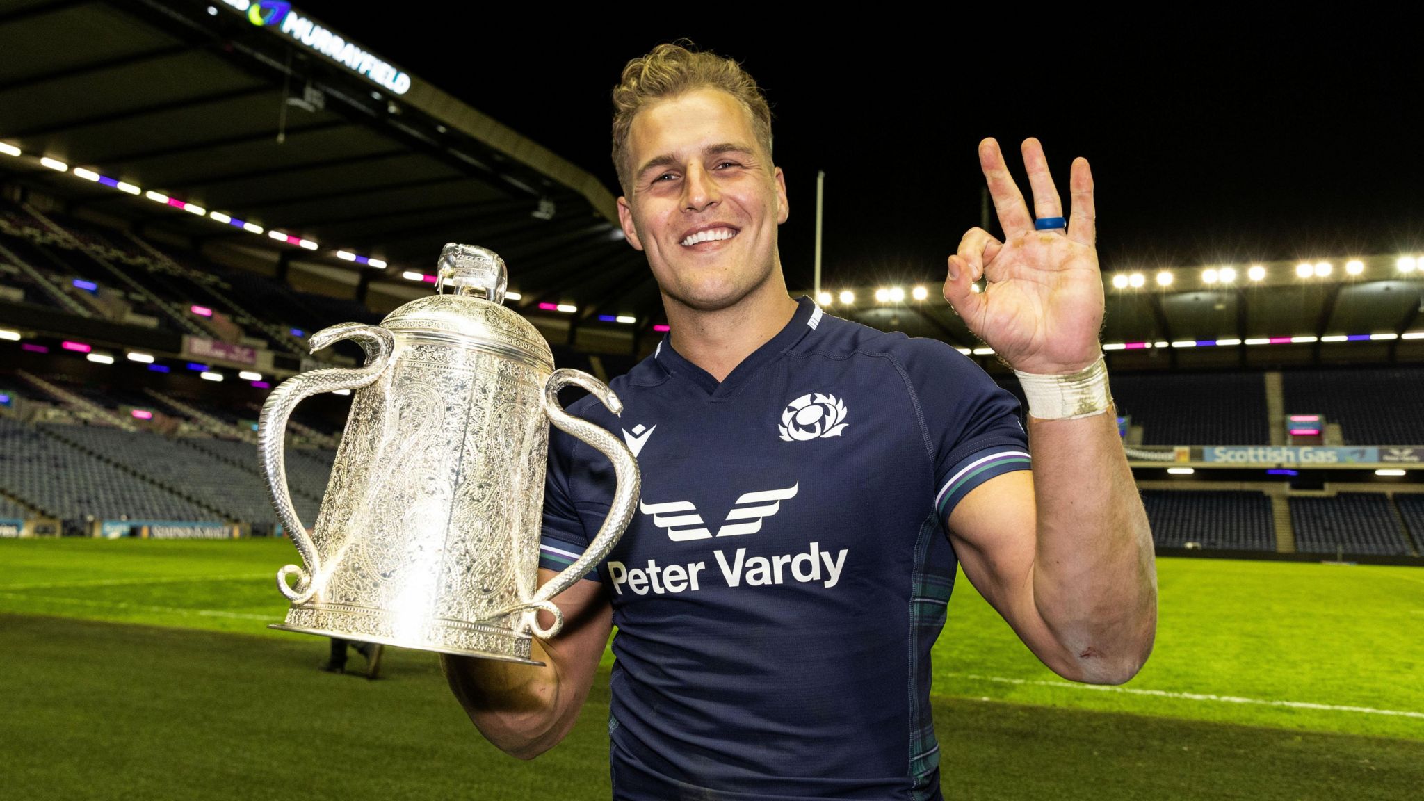 'I love scoring against England' - Scotland's Duhan van der Merwe - BBC ...