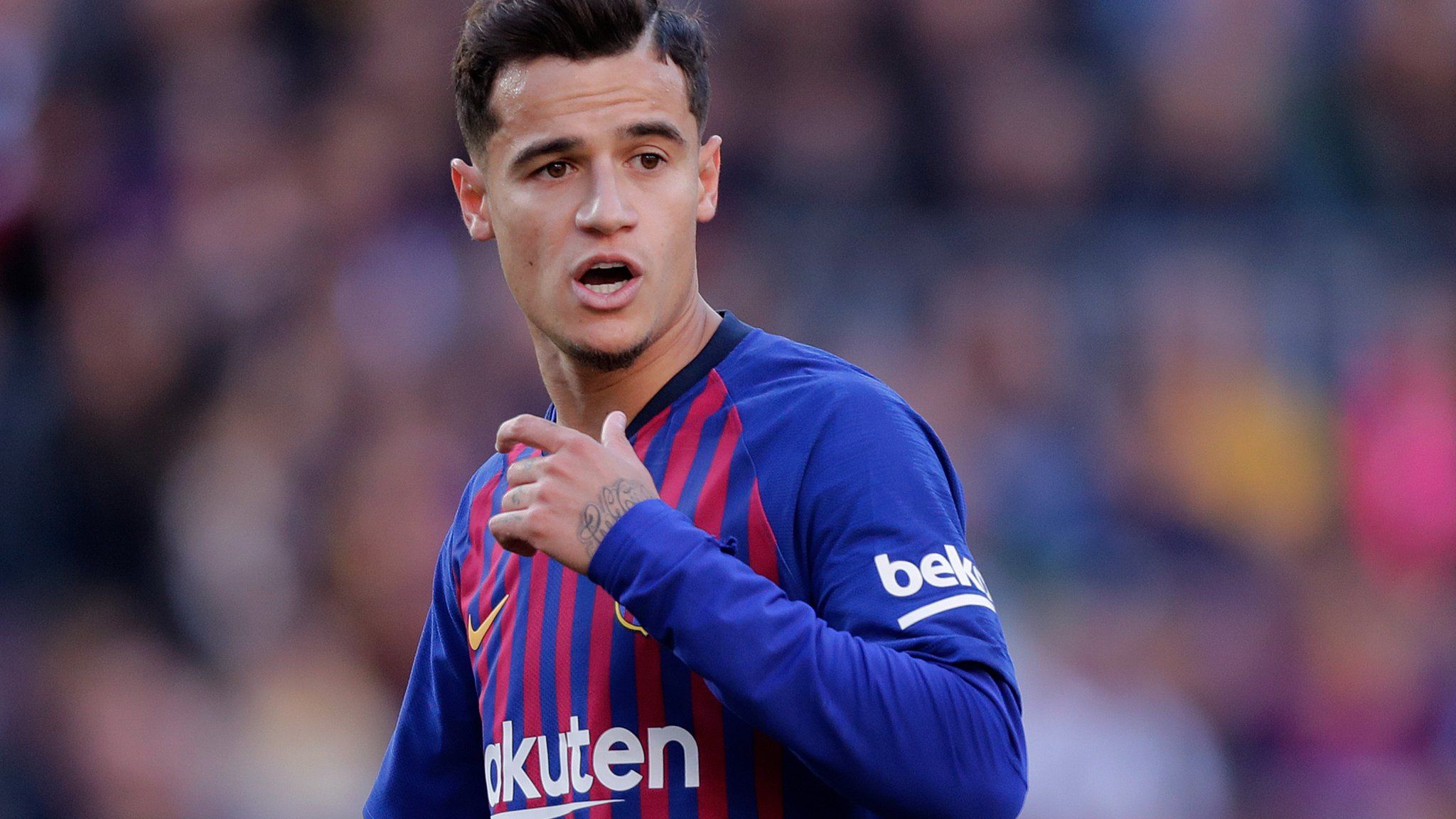 Barcelona battle back for 4-4 draw at Villarreal - BBC Sport