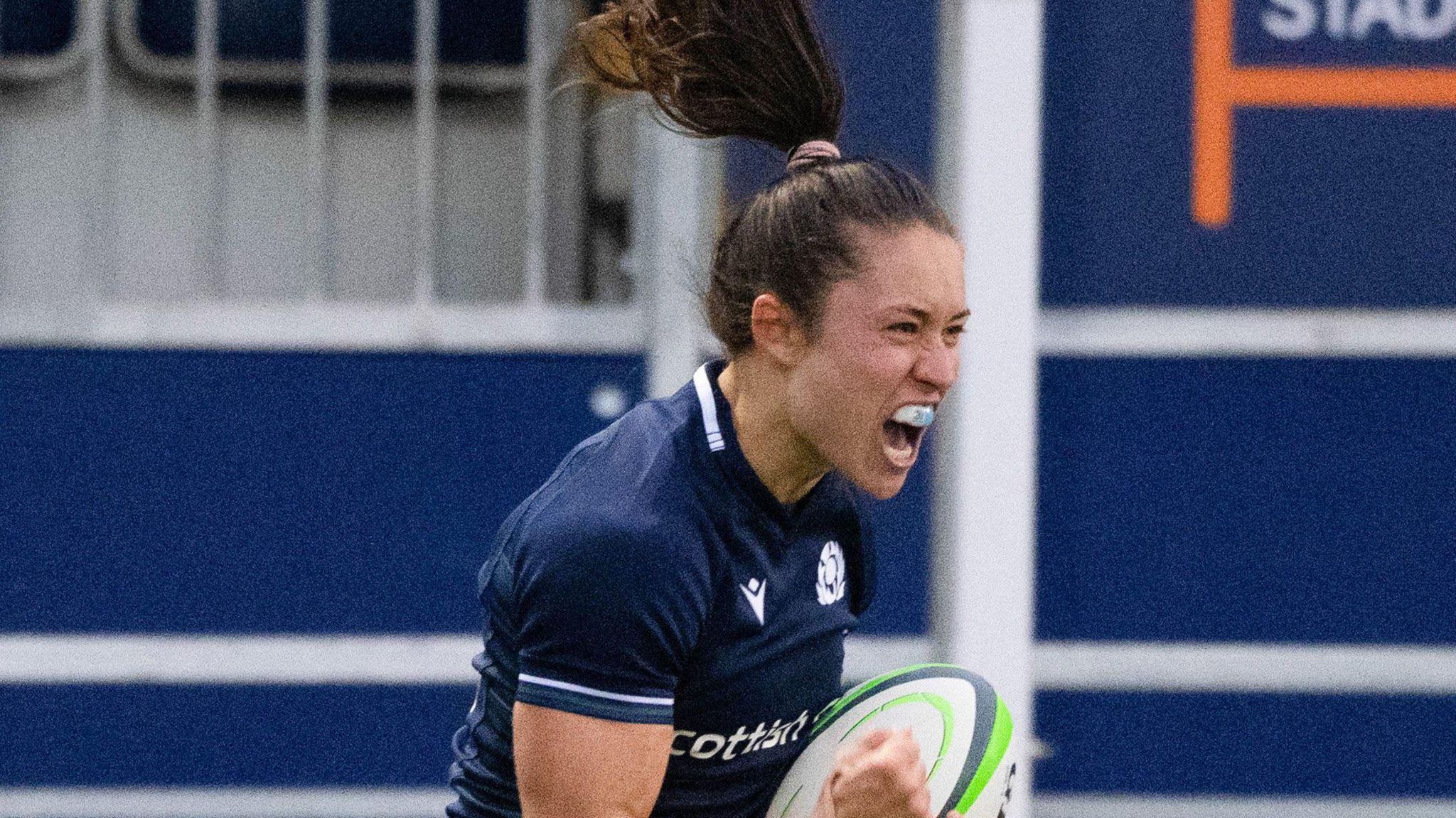 Rhona Lloyd set to make Edinburgh debut - BBC Sport