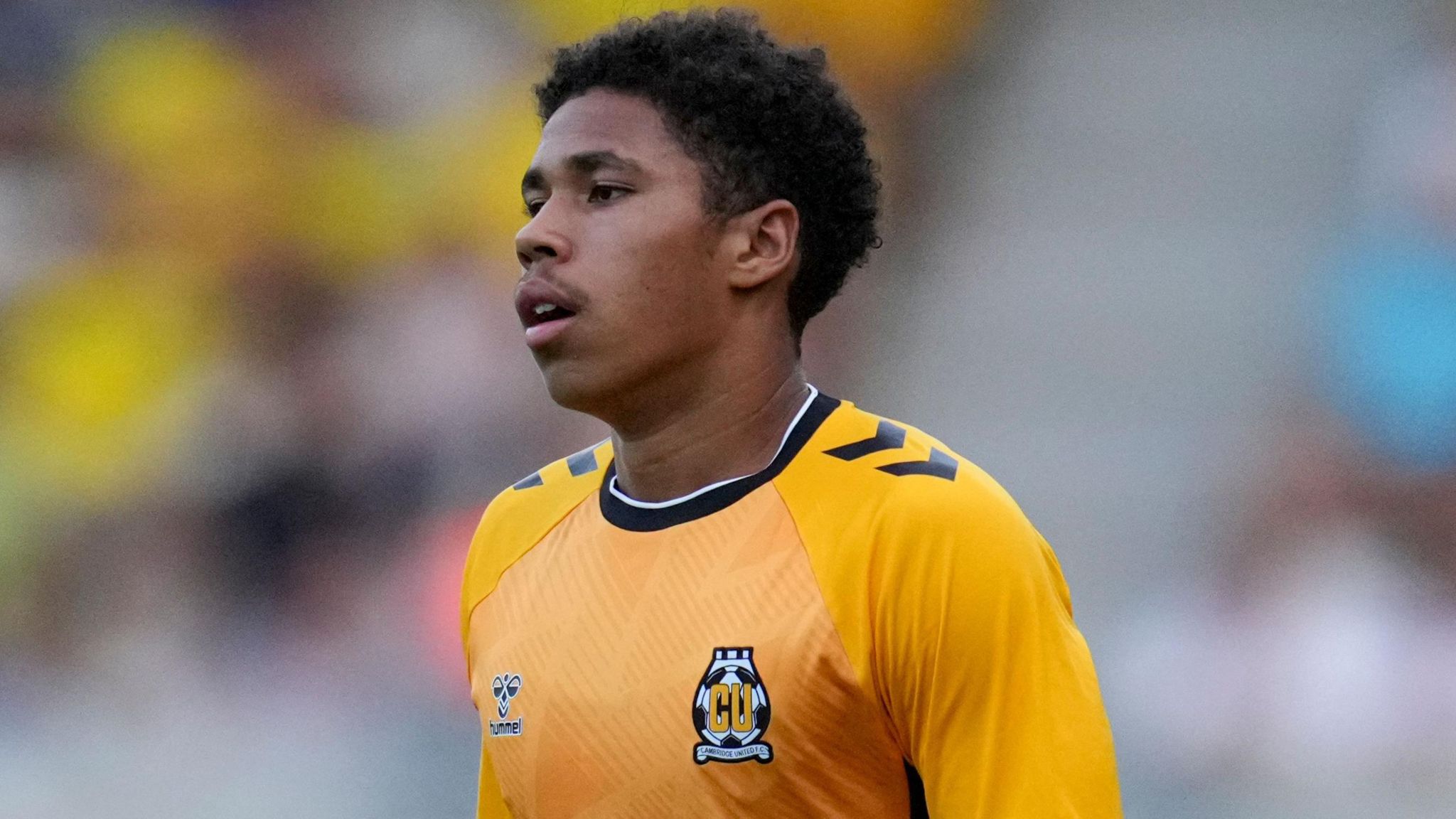 Mamadou Jobe: Cambridge United defender suffers ruptured ACL - BBC Sport