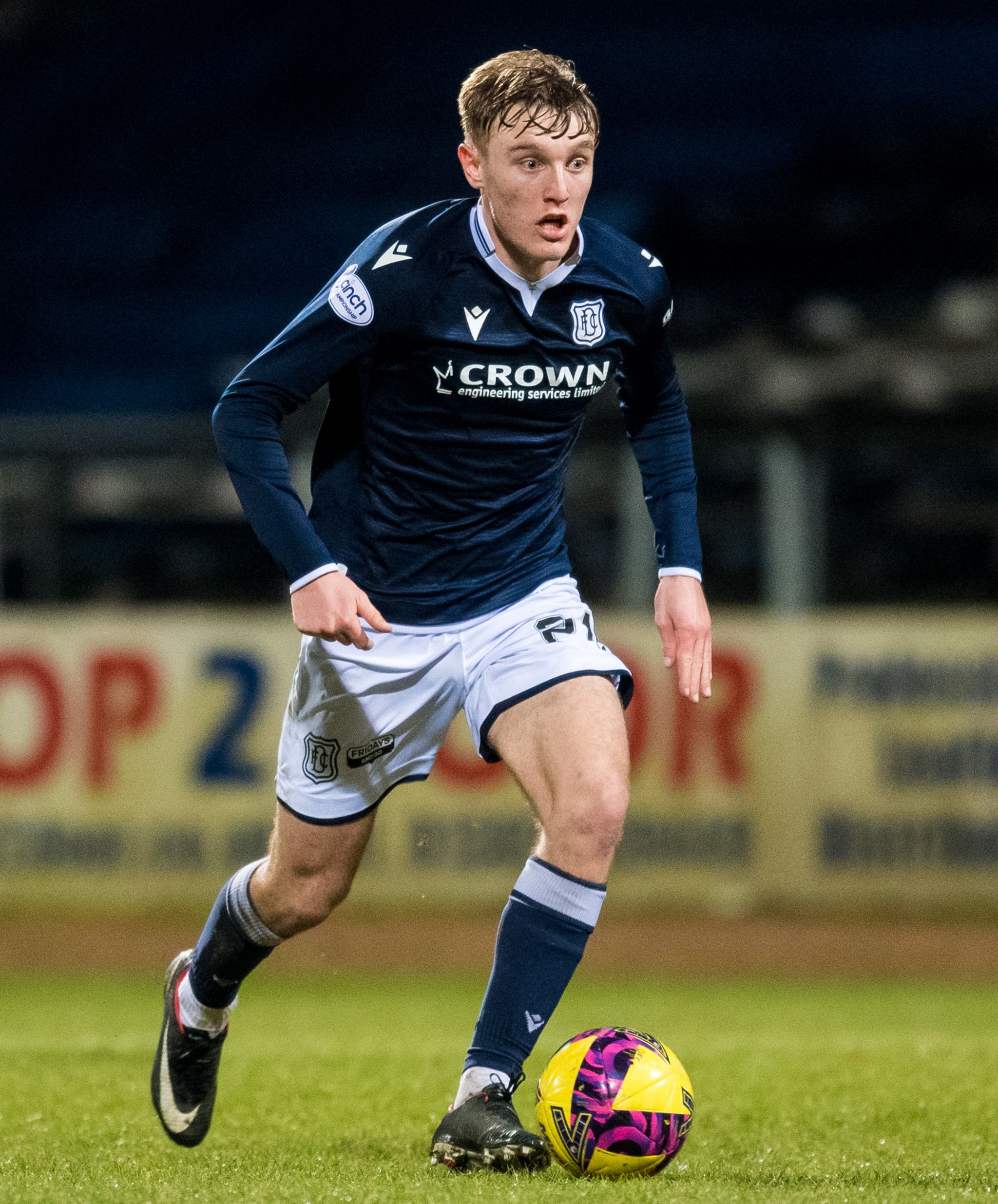 Anderson commits to Dundee for another two years - BBC Sport