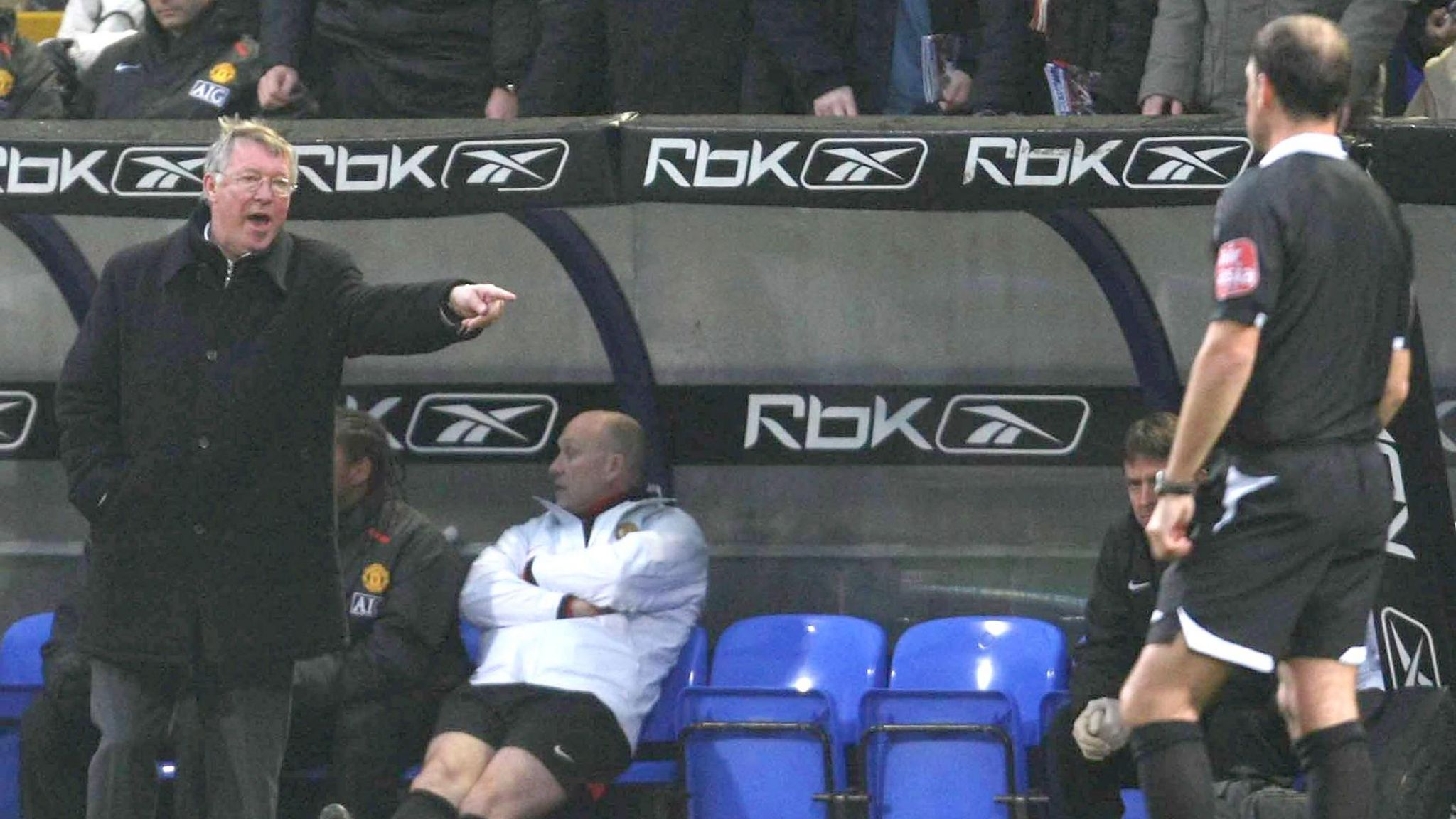 Man Utd: '﻿Fergie told me I'd be finished' - Clattenburg - BBC Sport