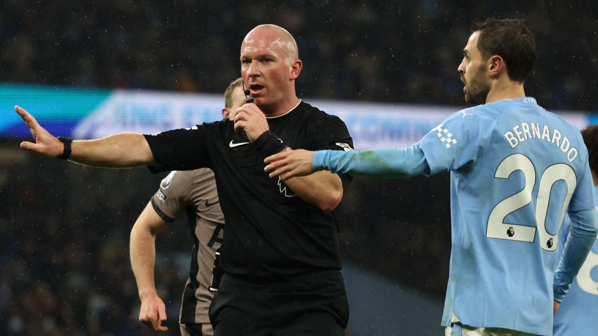 Manchester City: 'It is a bad decision' - Bernardo Silva - BBC Sport