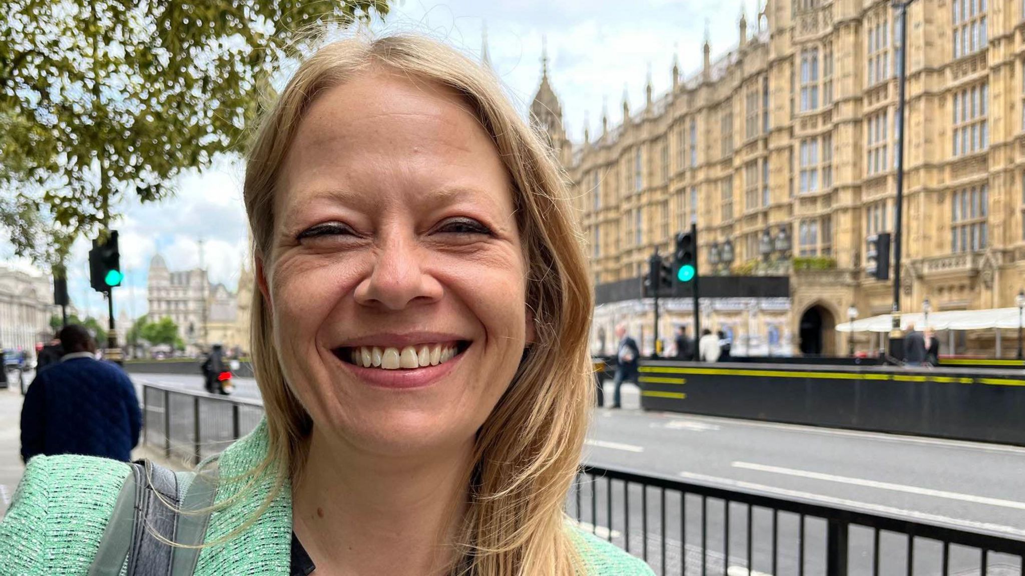 General Election: New Sussex MPs prepare for first week in role - BBC News