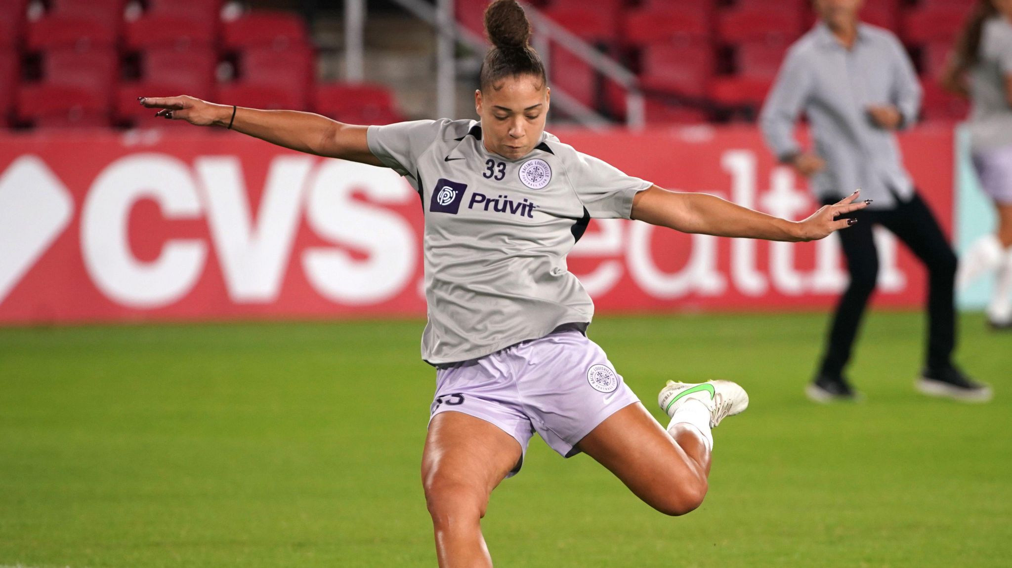 Hibs' Jorian Baucom to join DC Power - BBC Sport