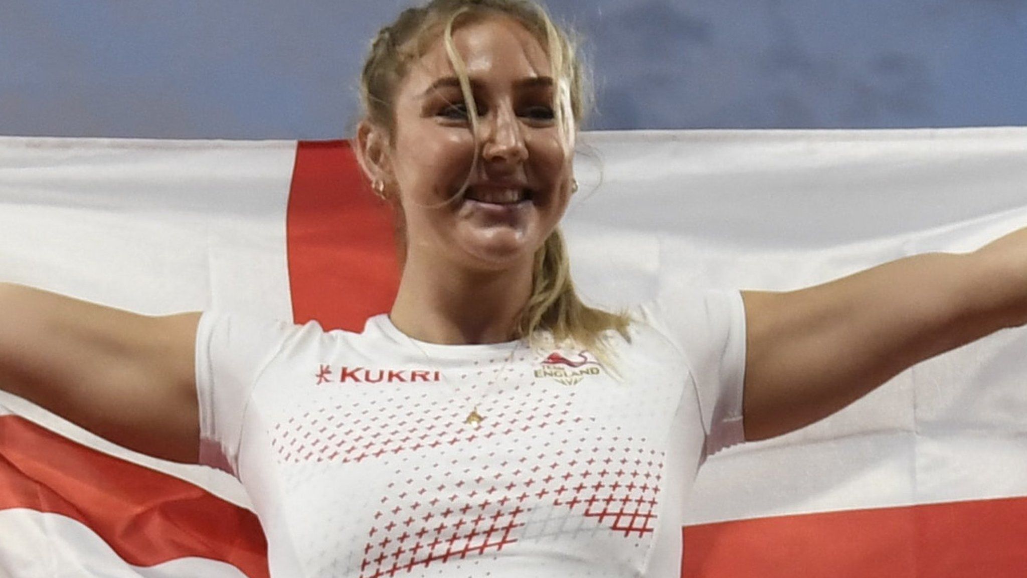Molly Caudery: British pole vault title 'way beyond dreams' - BBC Sport