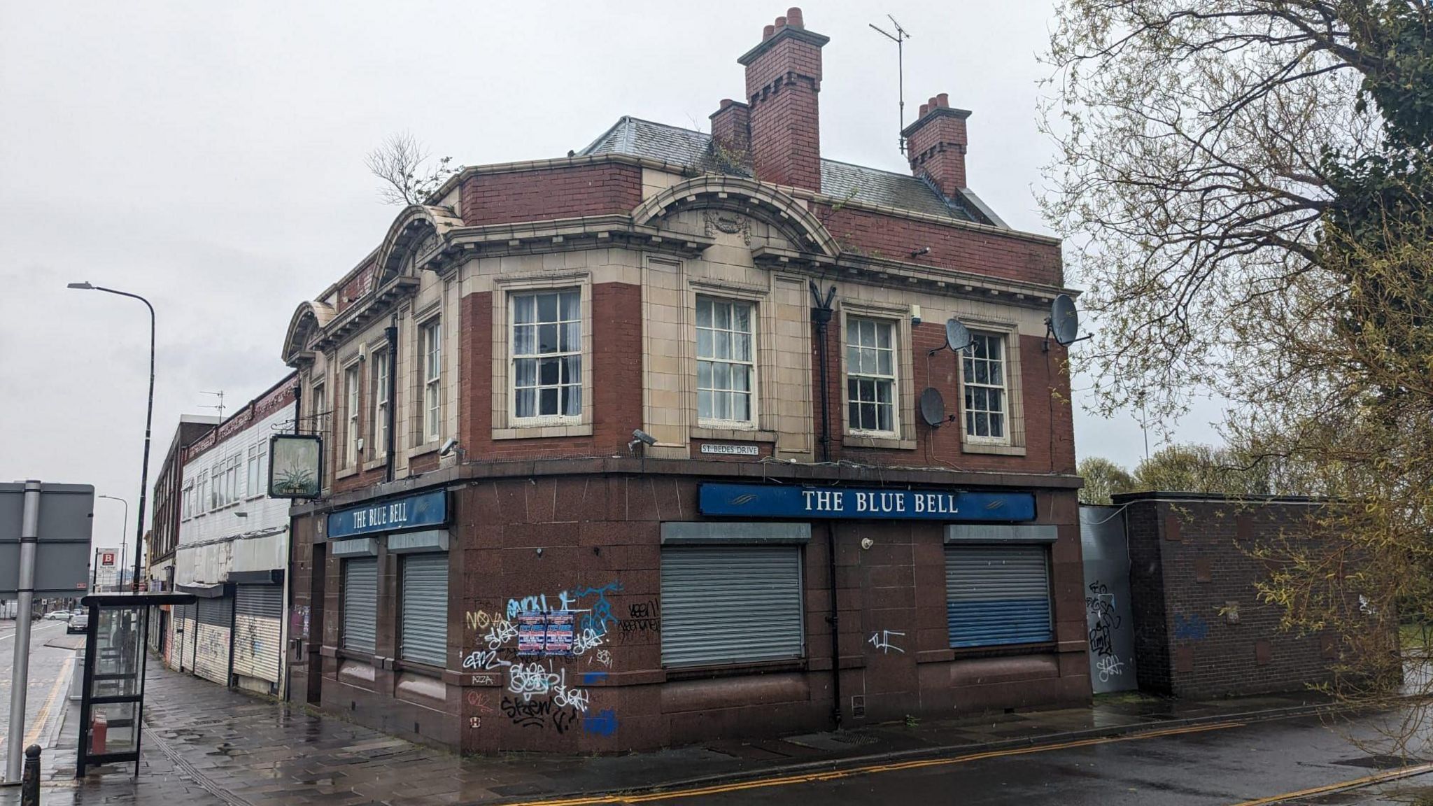 Gateshead High Street redevelopment moving at 'snail's pace' - BBC News