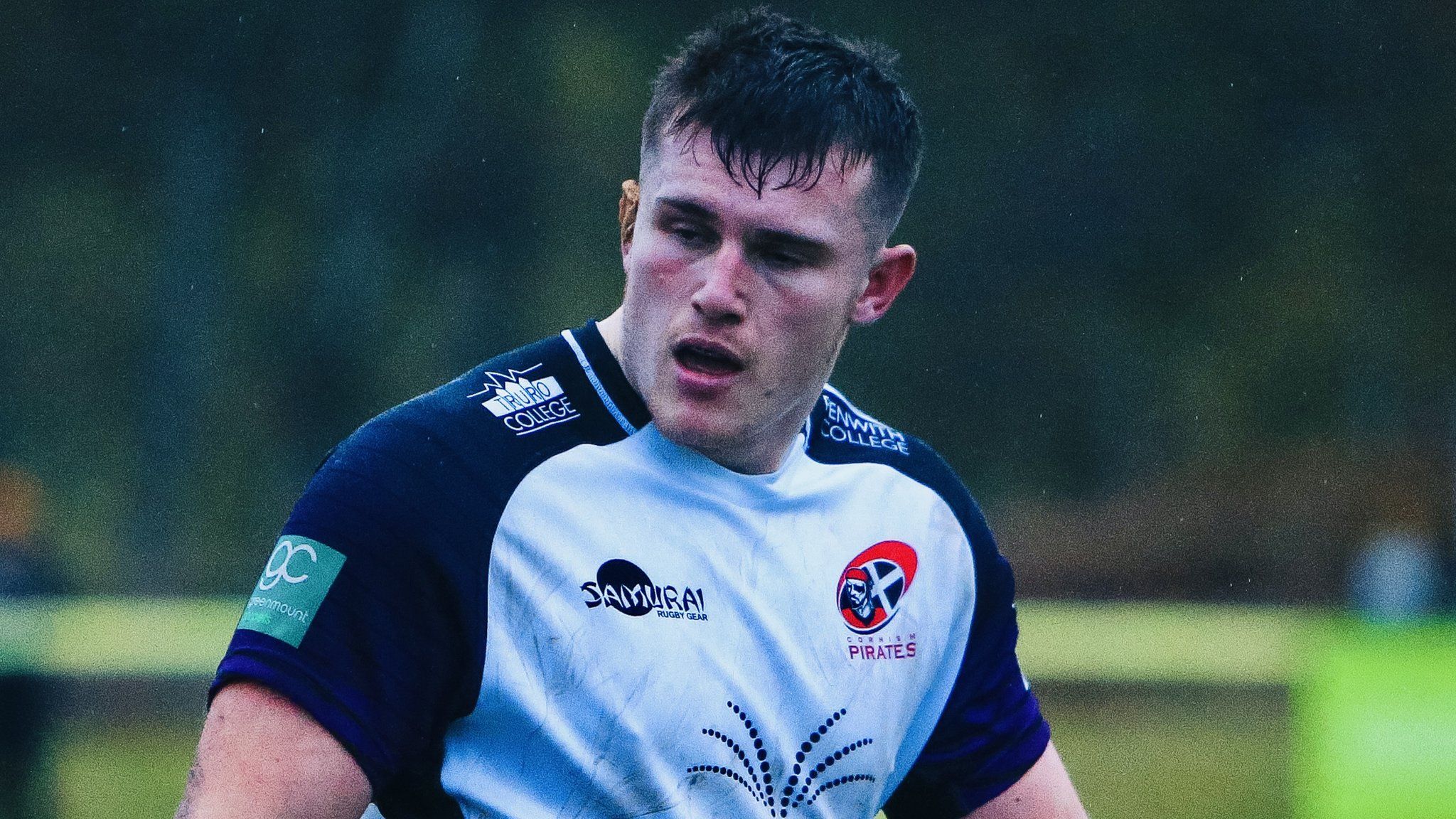 James Fender: Cornish Pirates bring in Ospreys lock on loan - BBC Sport