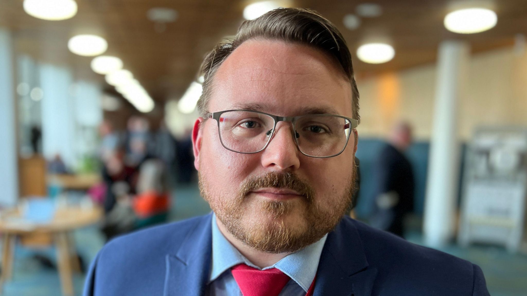 Southend outlines budget plans to increase fees and council tax - BBC News