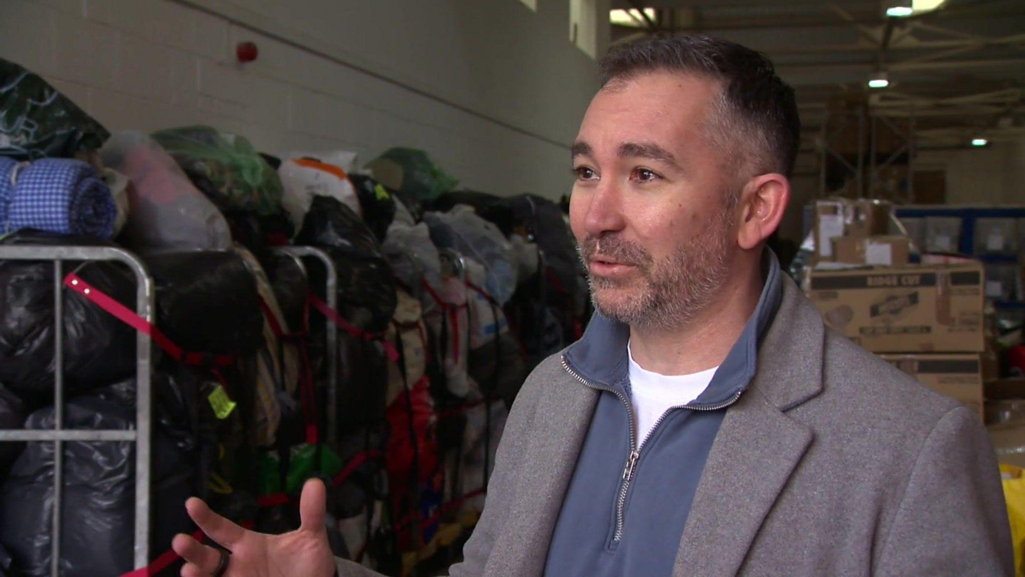 Stockton businessmen to drive lorries with aid to Ukraine - BBC News