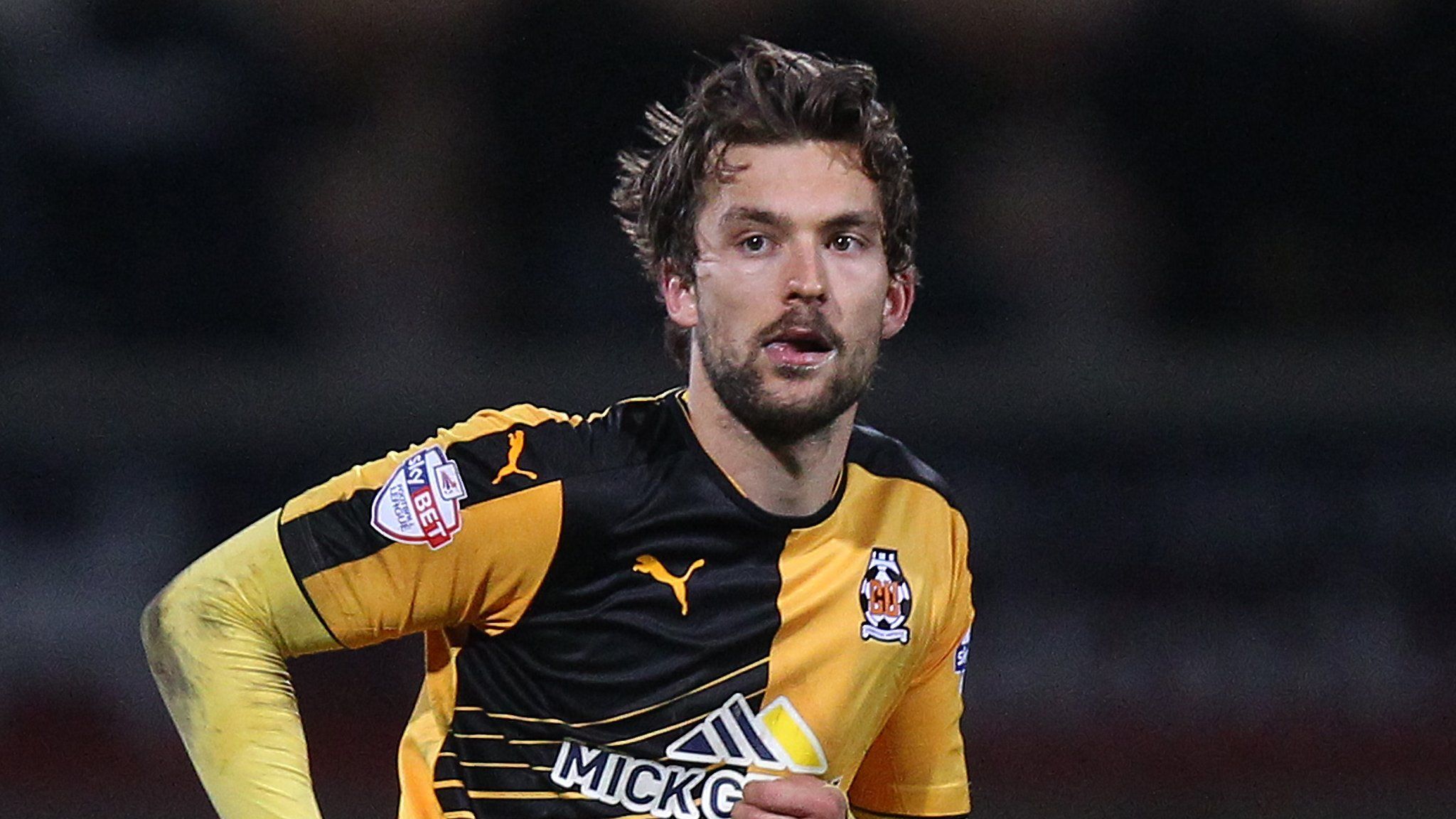 Harrison Dunk: Cambridge United defender signs new deal until 2020 ...