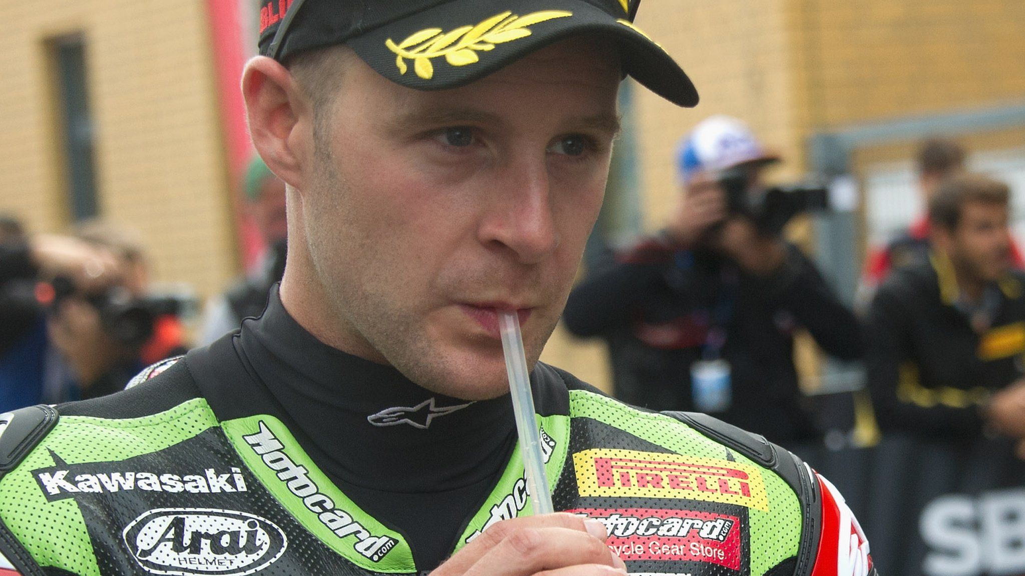 World Superbikes: Jonathan Rea takes first win at Jerez circuit - BBC Sport
