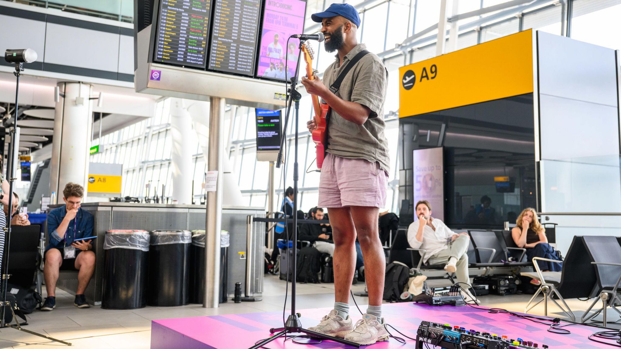 Heathrow Introducing: Airport launches live music stage - BBC News
