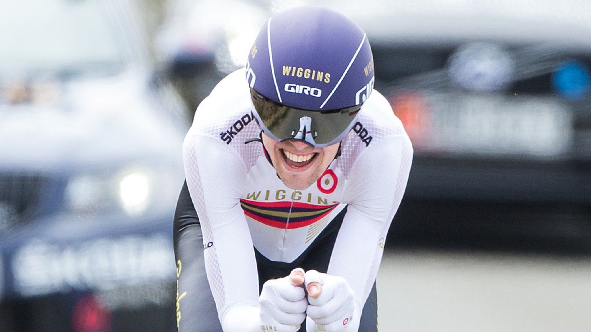 Scott Davies: Welsh cyclist joins Dimension Data team - BBC Sport