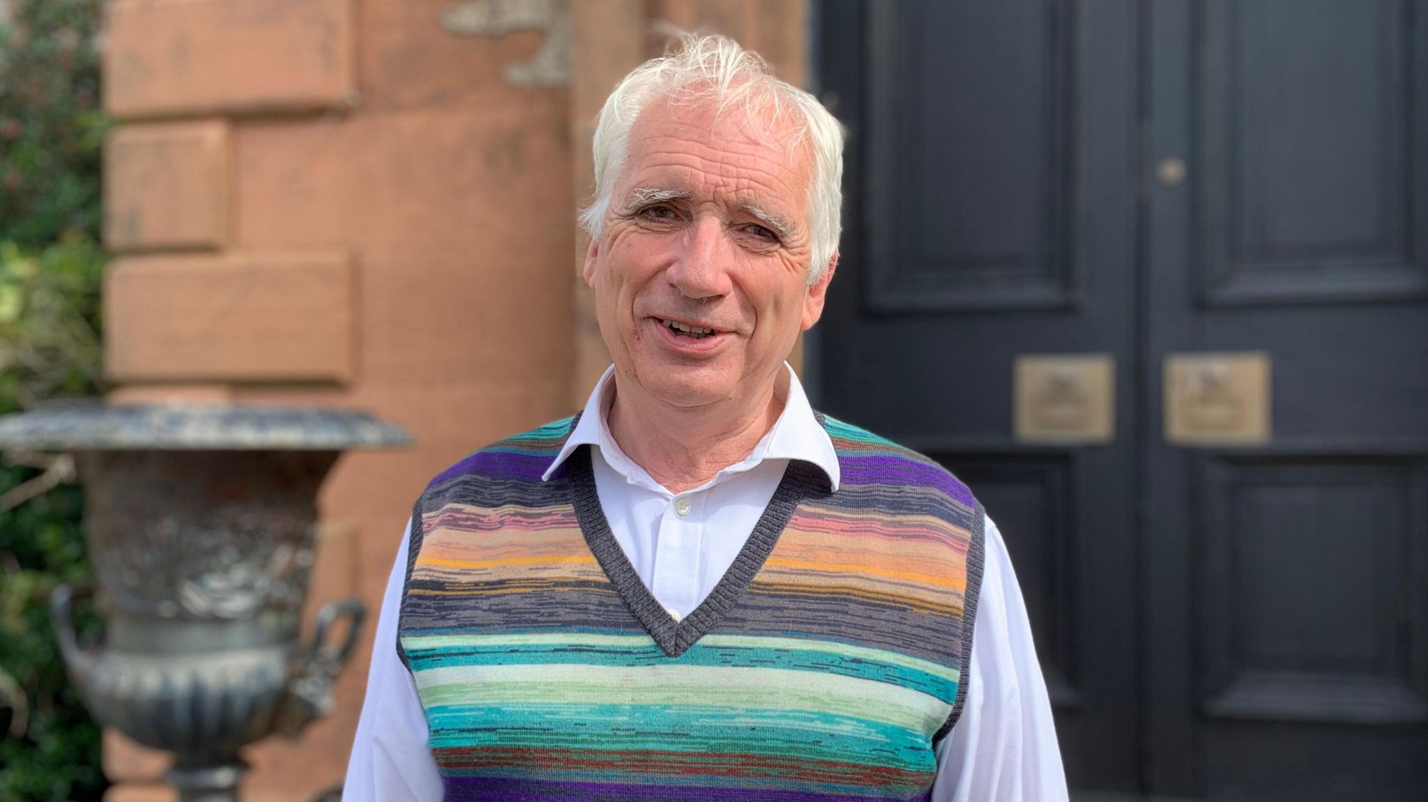 The Kirkbean church bell with links to two Scots naval pioneers - BBC News