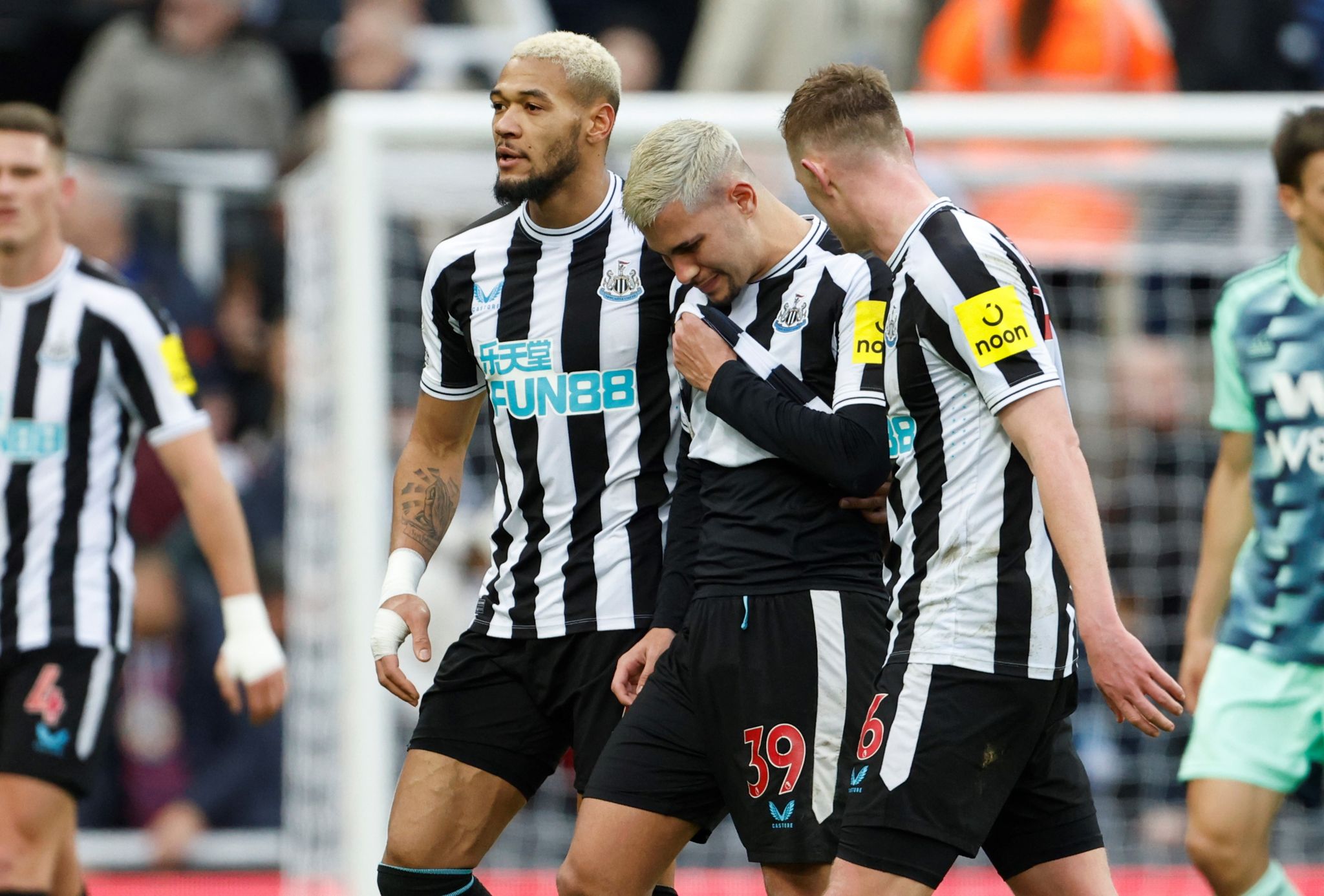 Newcastle: Longstaff points to void in Bruno absence - BBC Sport