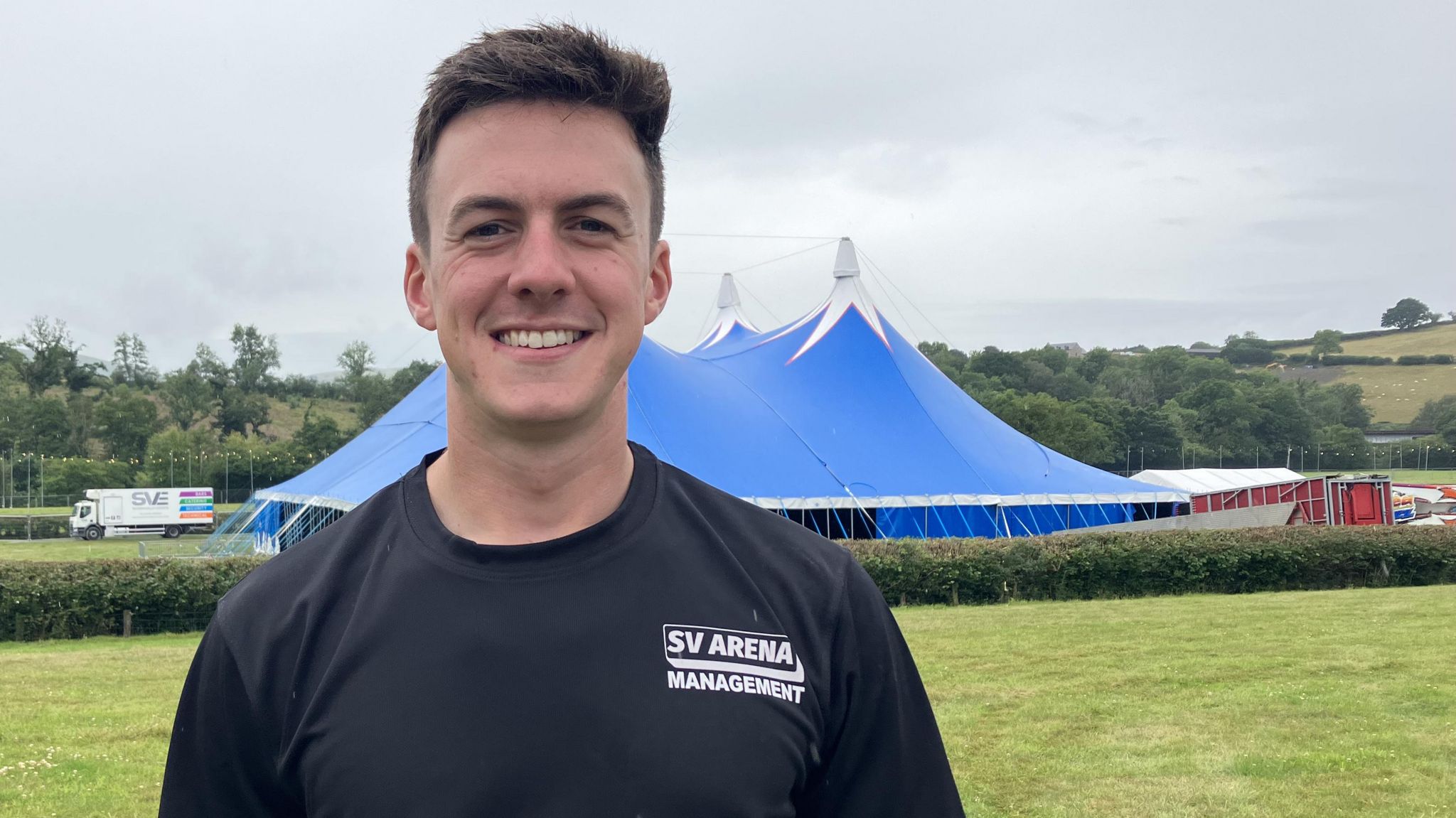 Y Sioe Fawr yn gorfod ‘cyfyngu ar wariant’ gymaint â phosib - BBC Cymru Fyw