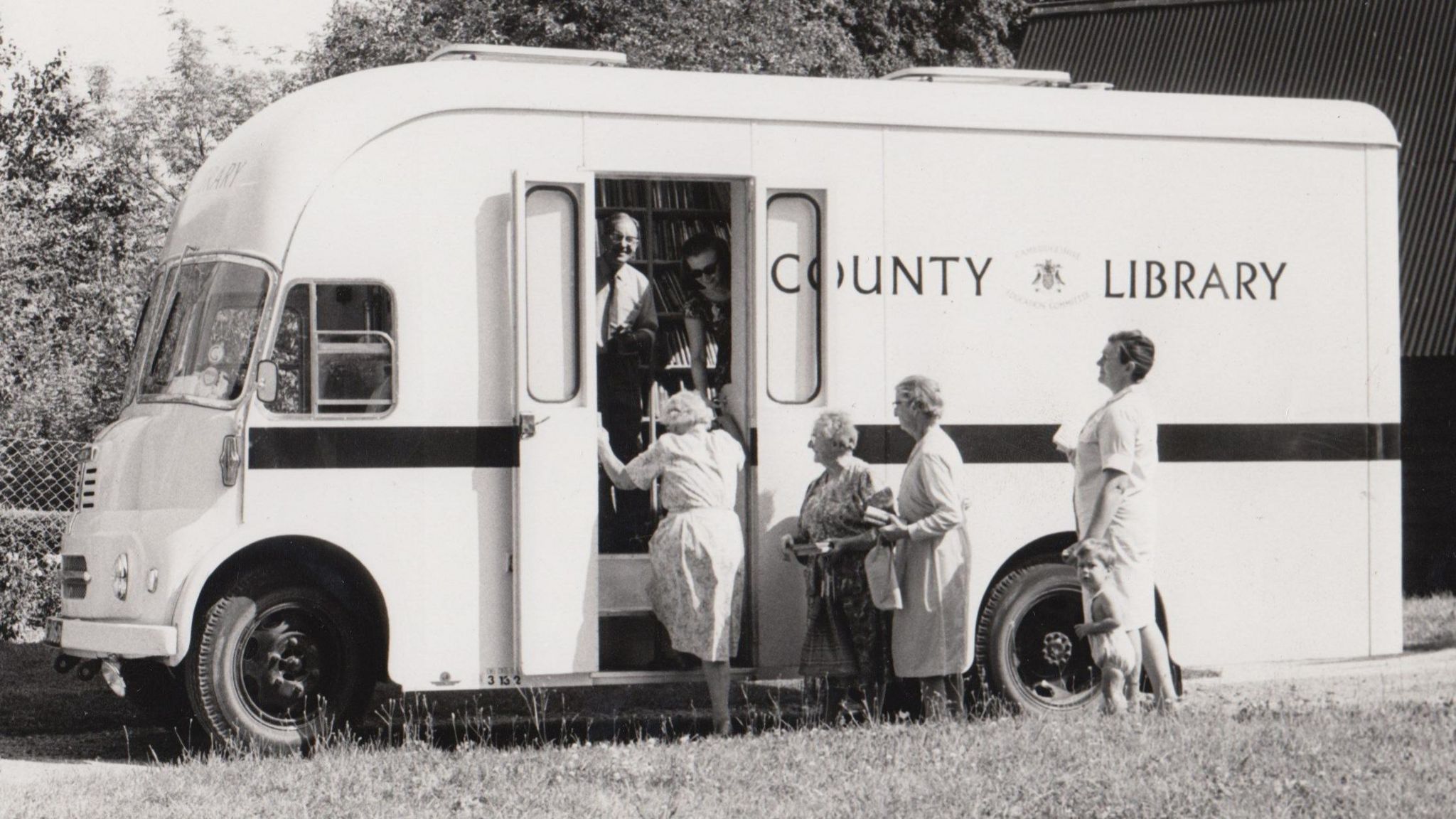 Mobile libraries are still playing an important role 60 years on - BBC News