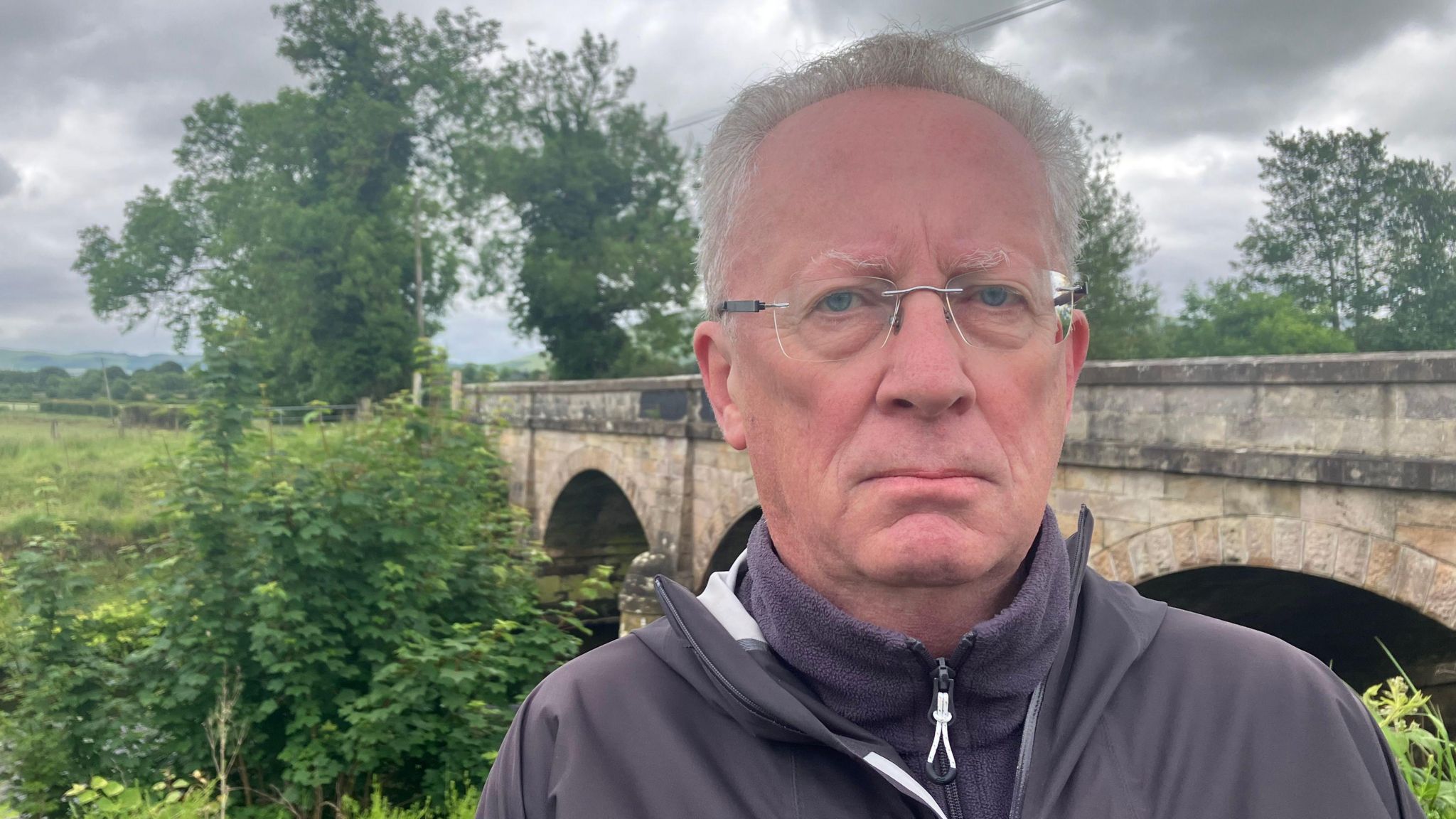 River Roe: 'Substantial' fish kill says local angler - BBC News