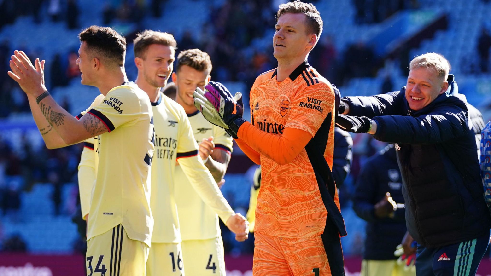 Arsenal talking point: Team spirit 'beautiful to see' - BBC Sport